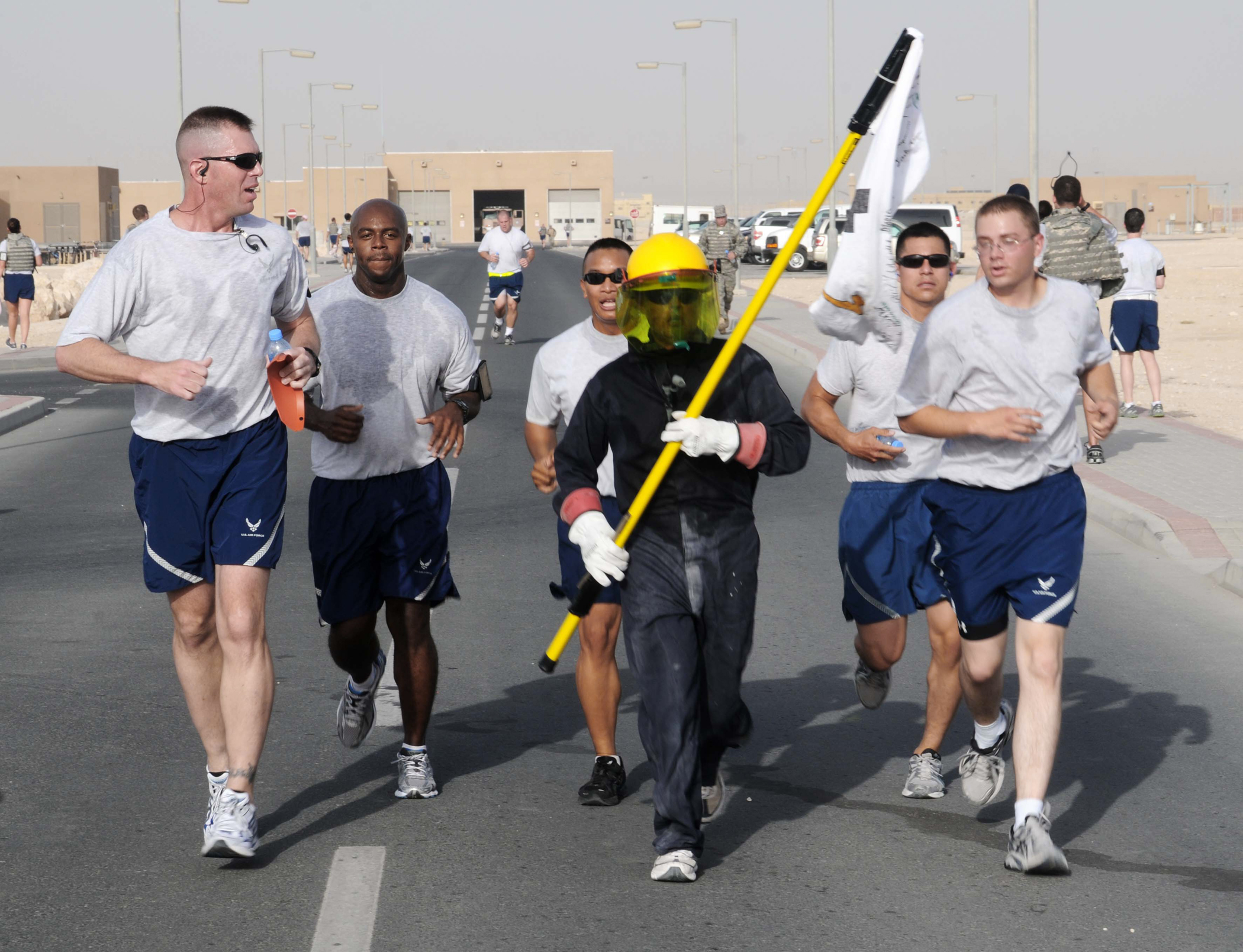 Airmen run to honor EOD fallen, injured > Air Force > Article Display