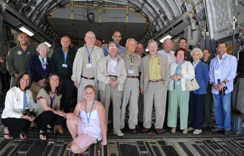 'Hump' pilots mark 65th reunion > U.S. Air Force > Article Display