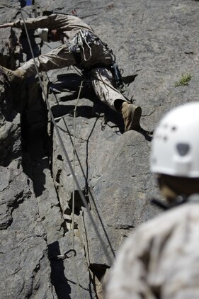 Marines prepare for climbing instruction > Marine Corps Air Ground ...