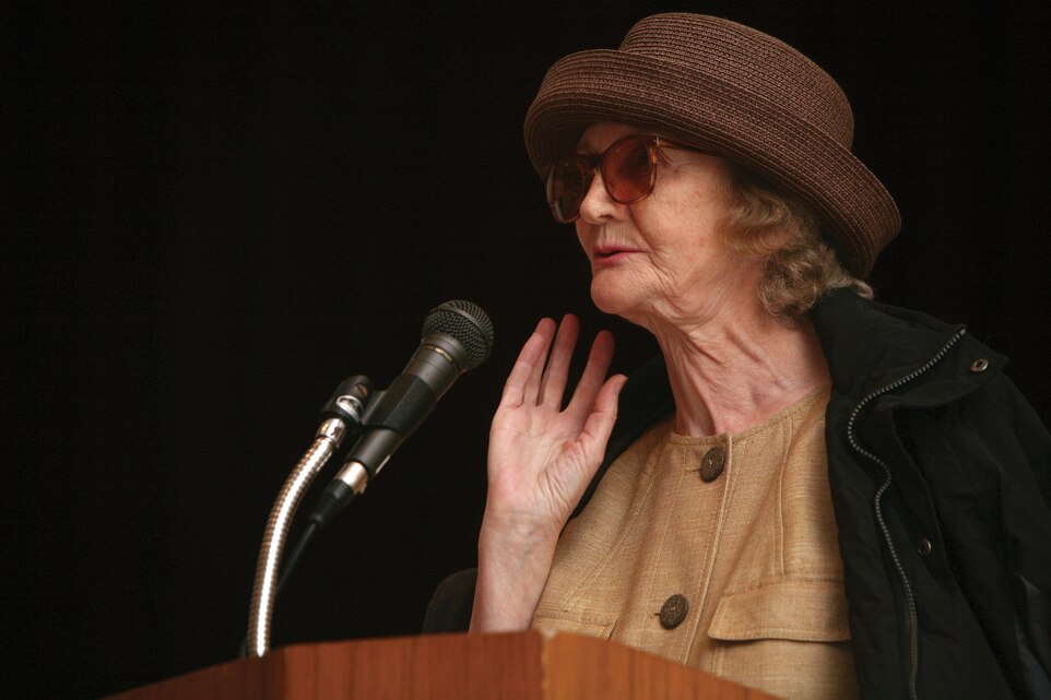 Holocaust survivor speaks about memories > Marine Corps Installations ...