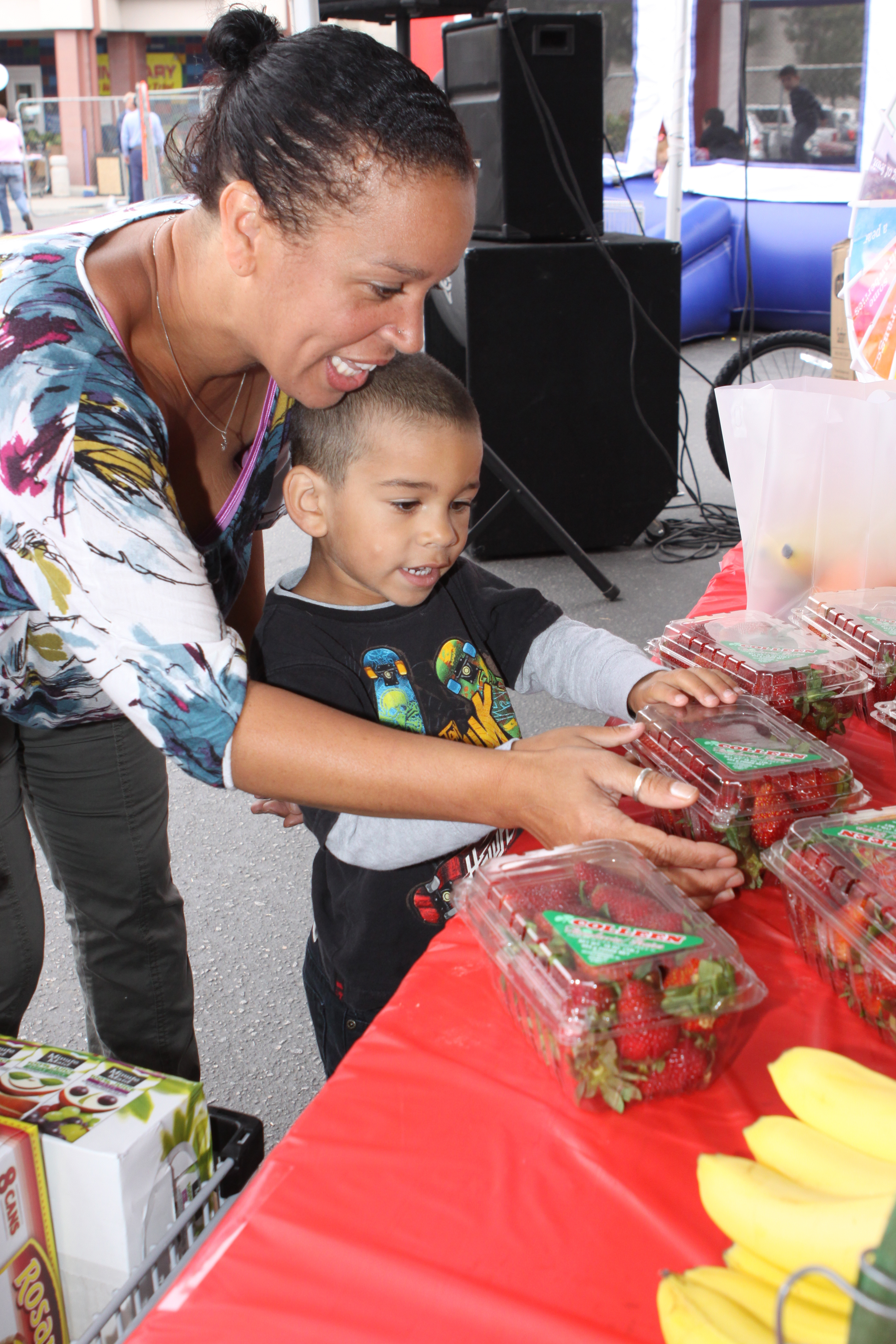 Festival promotes fitness, fun for kids > United States Marine Corps ...