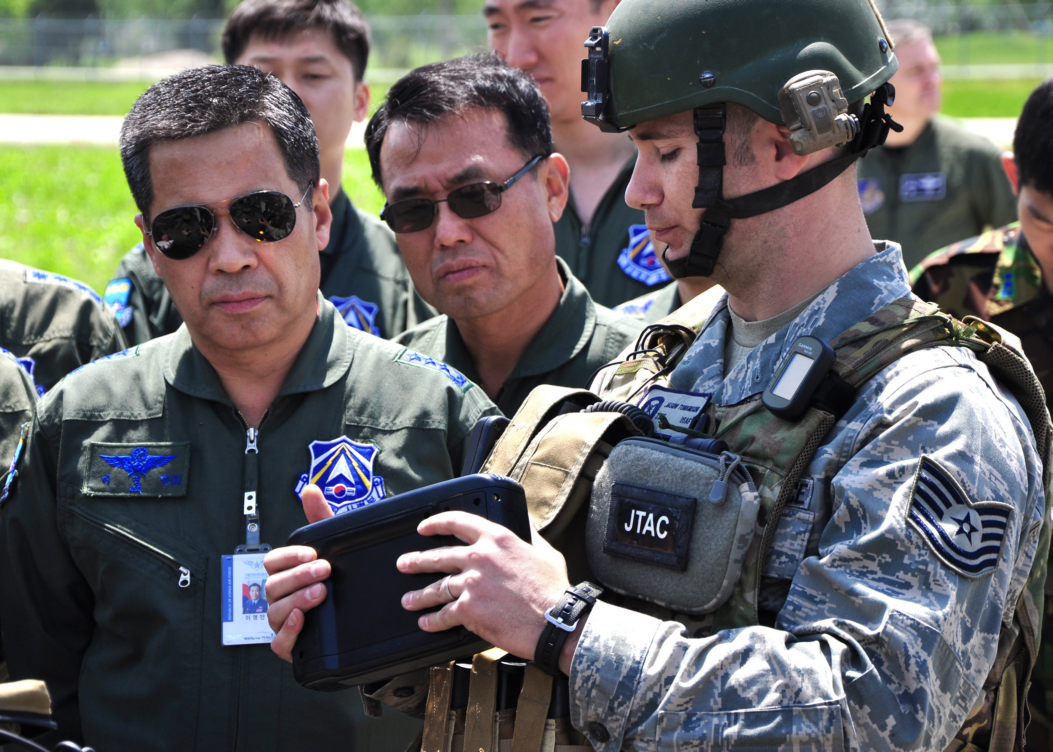 JTACs show off new capability during digital demo > Air Force > Article ...