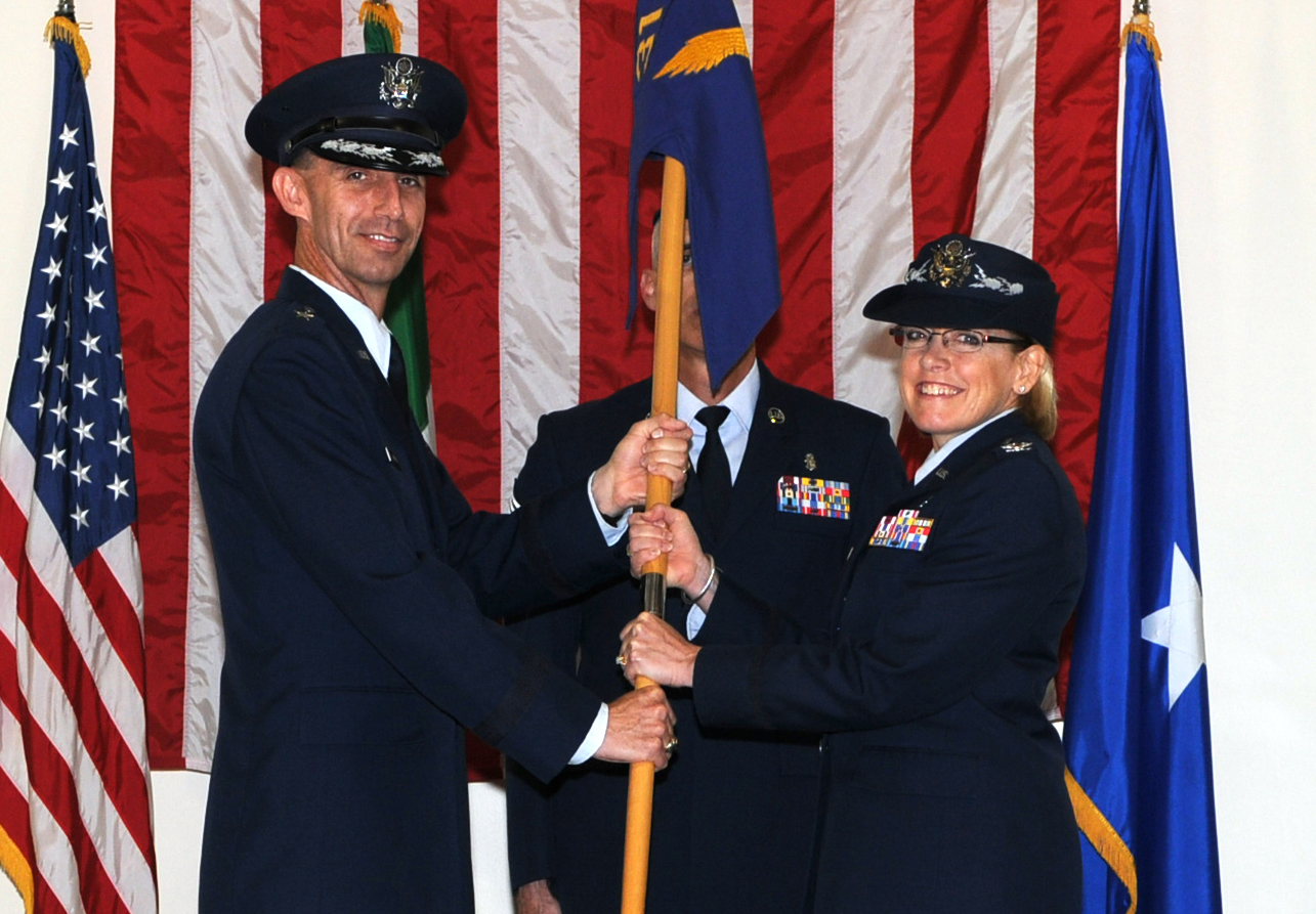 31st MDG welcomes new commander > Aviano Air Base > Display
