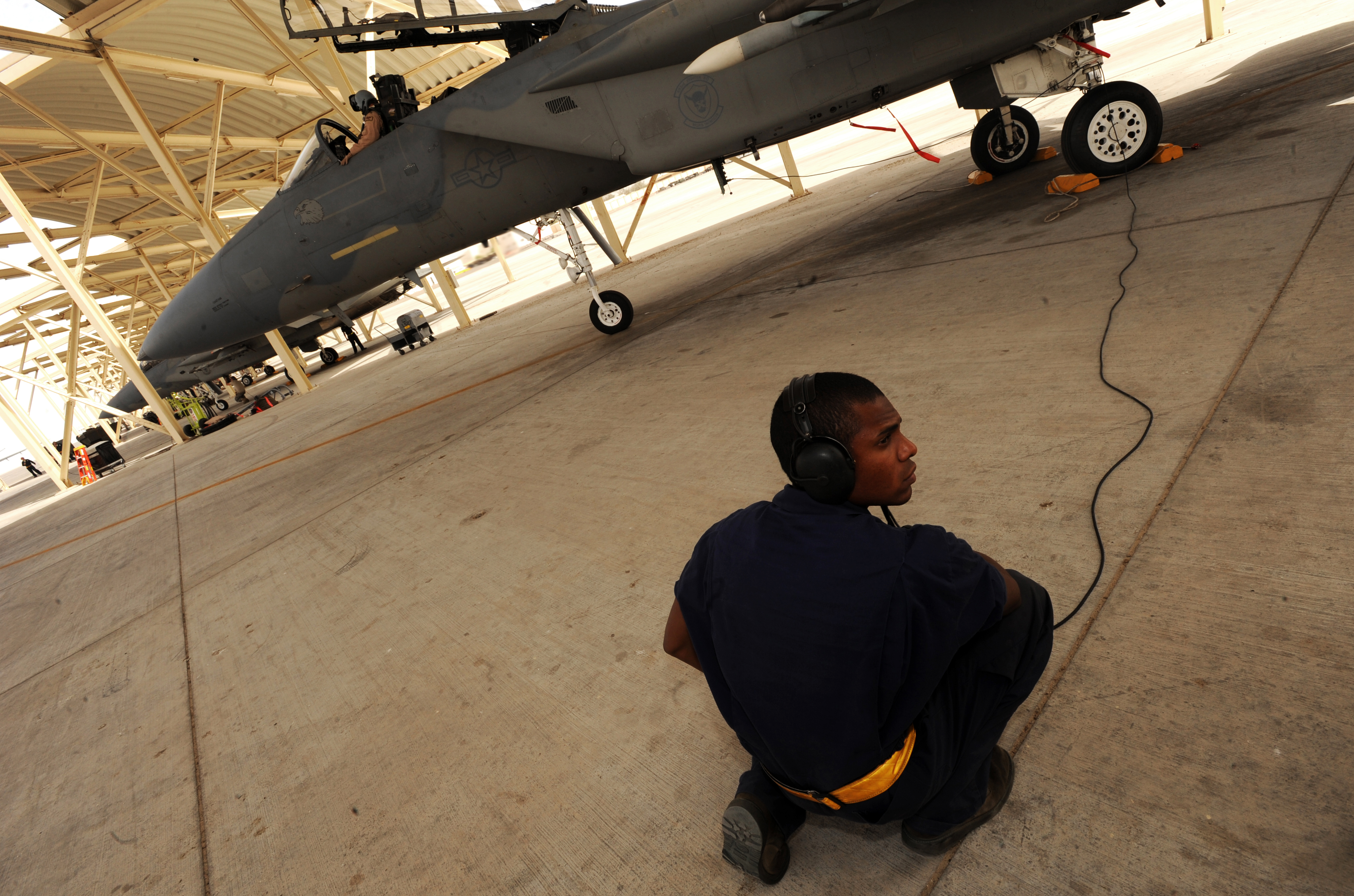 Crew chiefs train for perfection in Southwest Asia > U.S. Air Forces ...