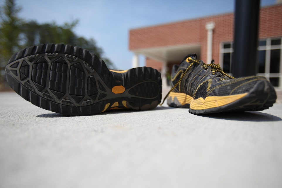 Marines learn differences between good, bad running shoes > Marine ...