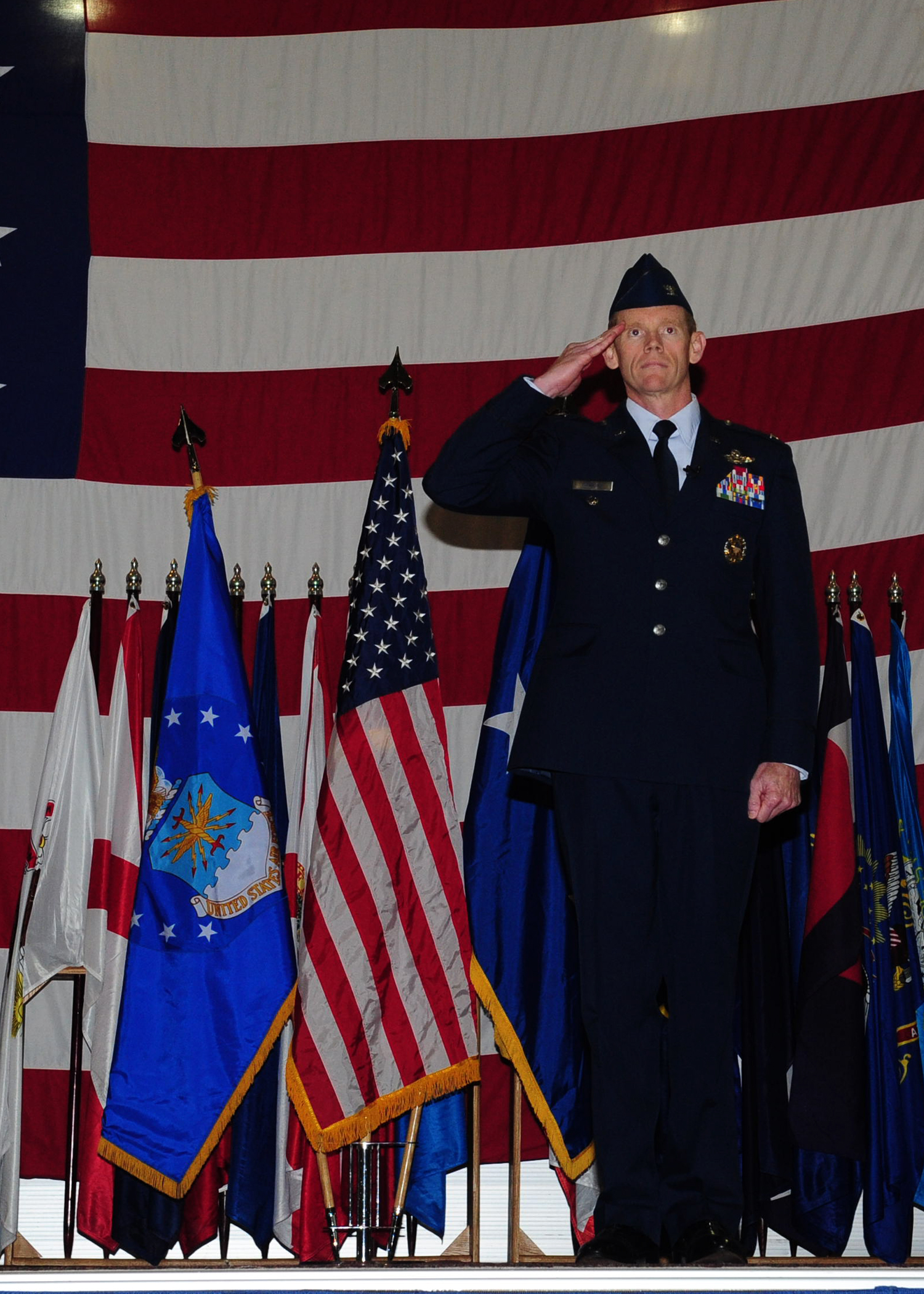 5th Bomb Wing welcomes new commander > 8th Air Force/J-GSOC > Article ...