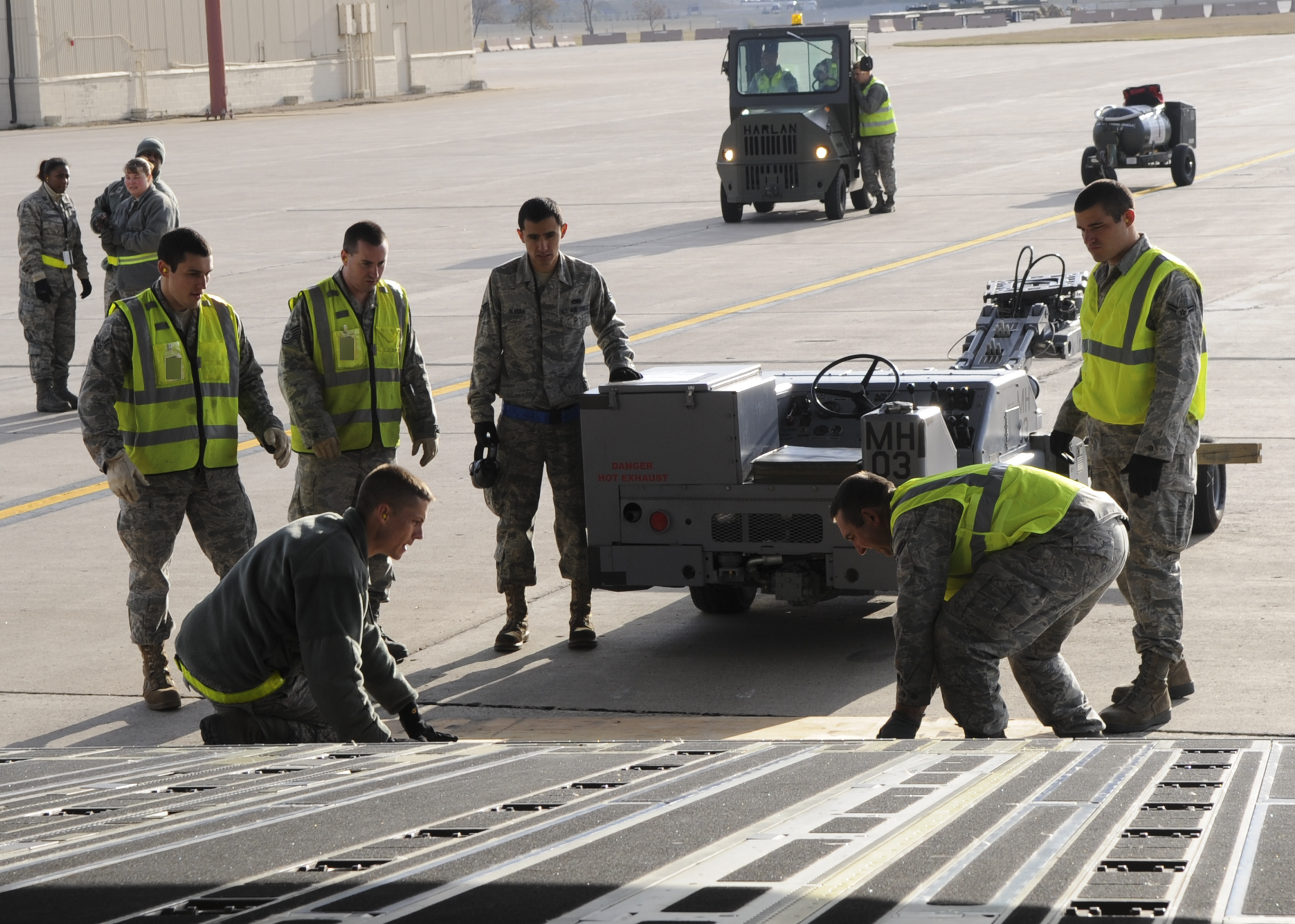 Air Force Global Strike Command : Global Strike Command Chief visits ...