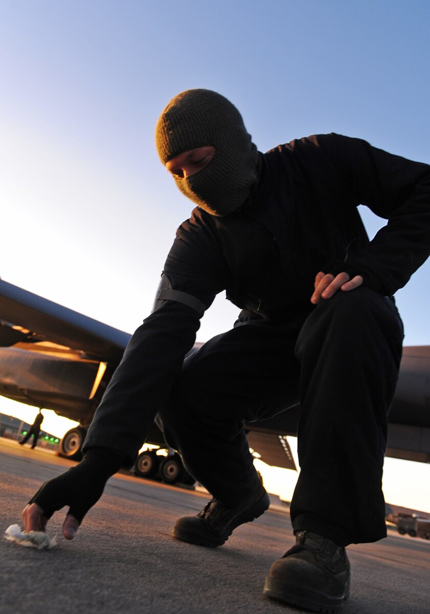 Preventing FOD on the flightline > Dyess Air Force Base > Article Display