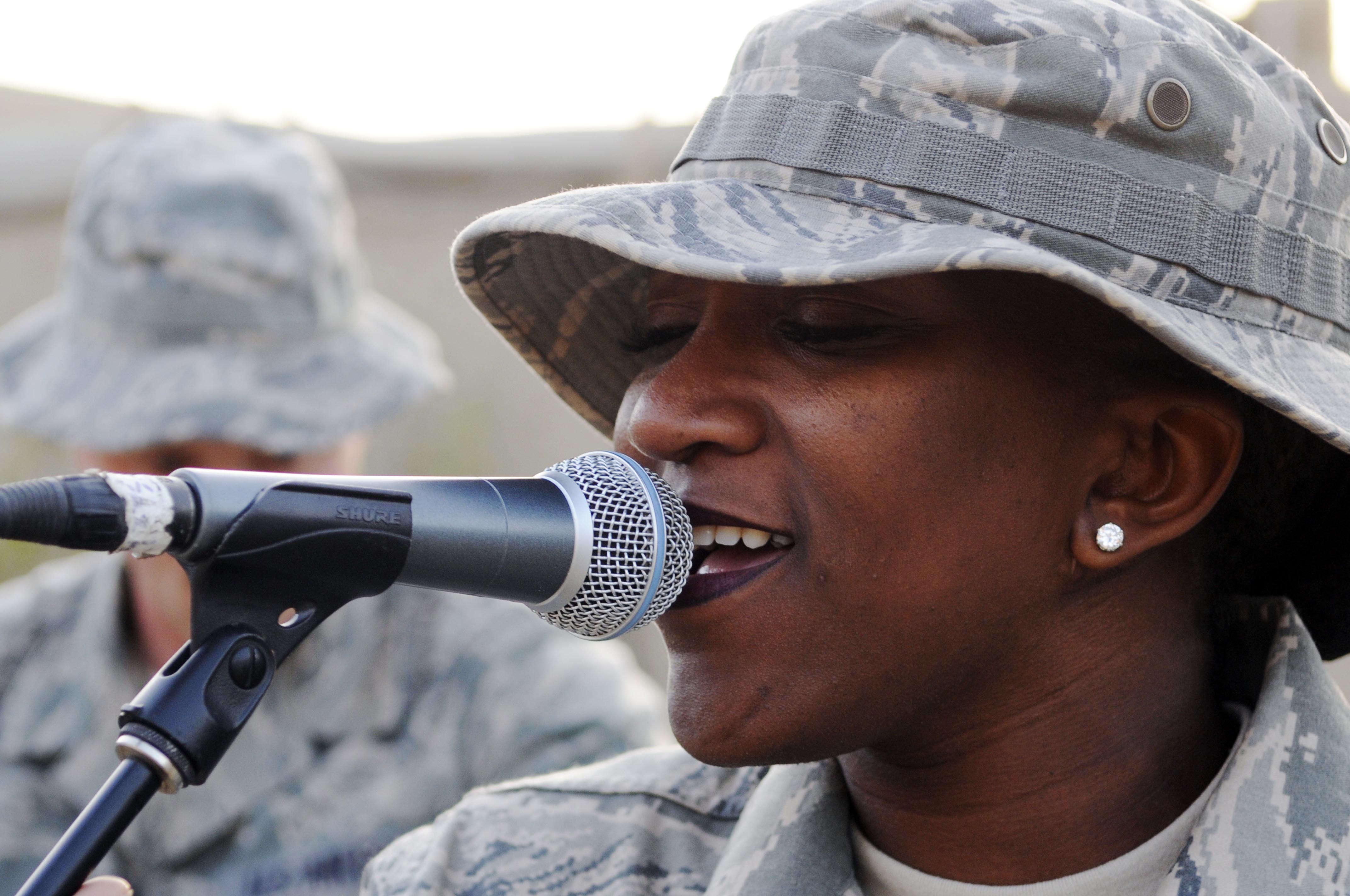 AFCENT Band ‘Top Cover’ performs for troops