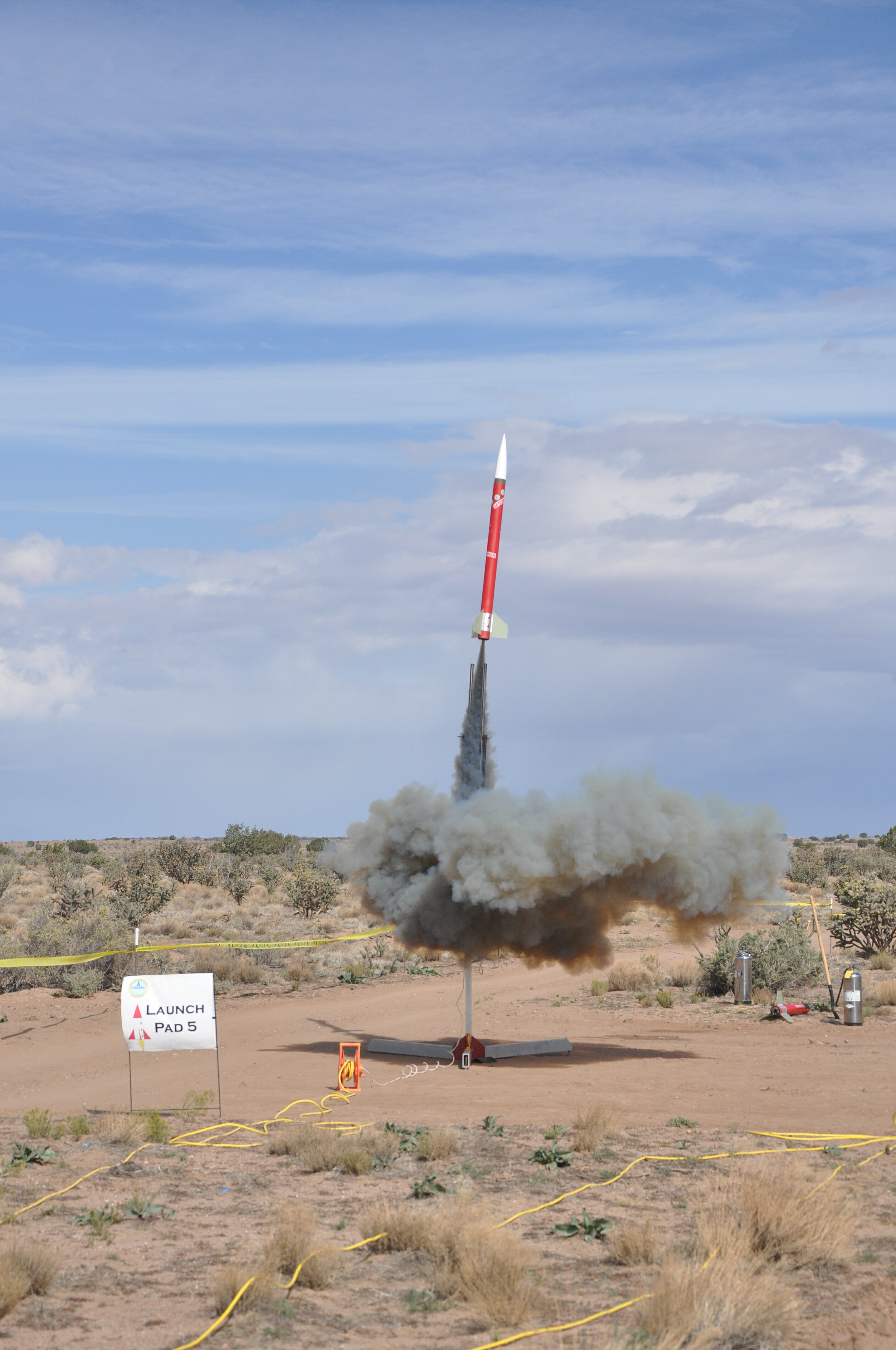 Students launch rockets into the sky > Kirtland Air Force Base ...