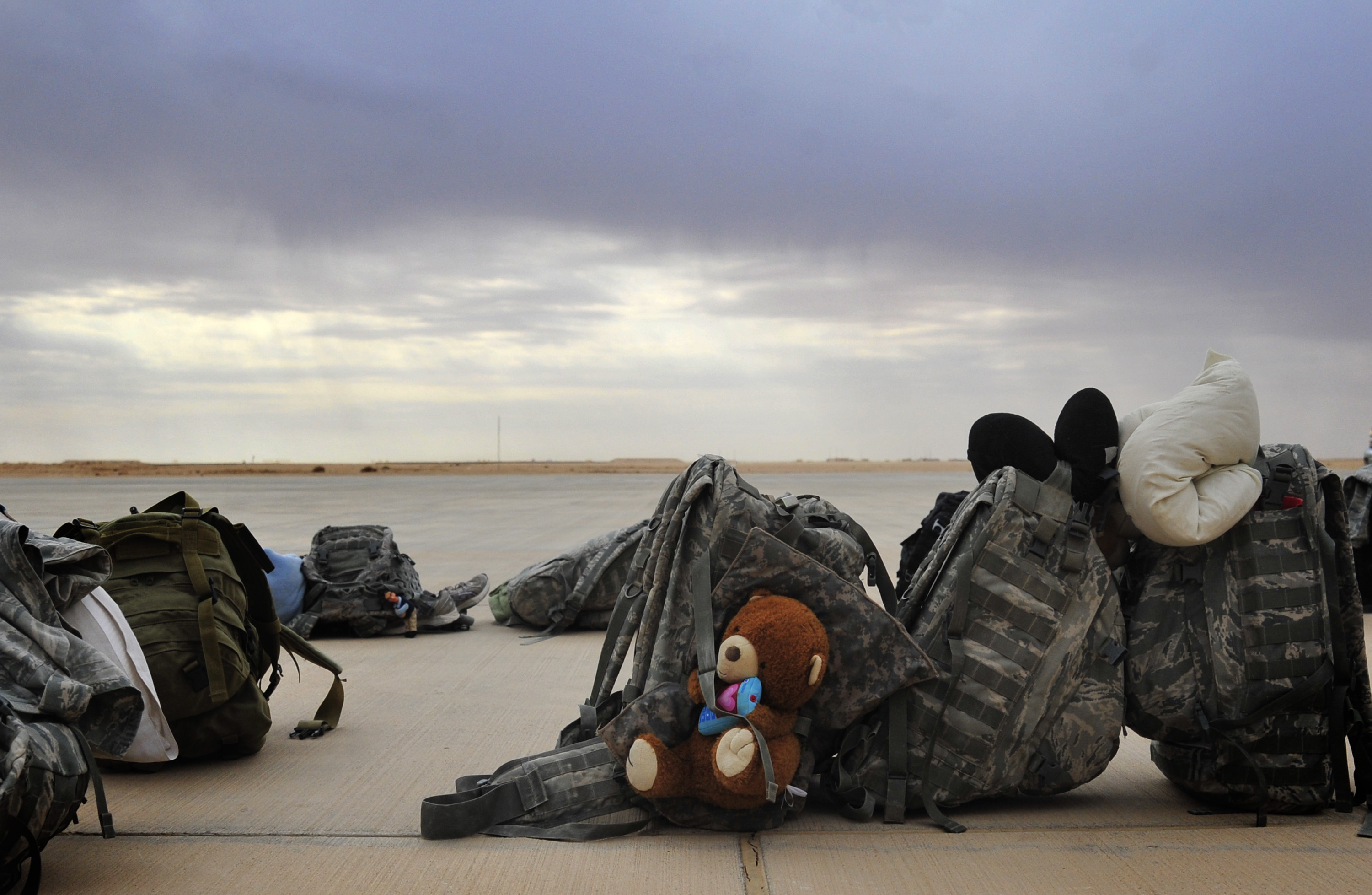 Service members redeploy back to the U.S. > U.S. Air Forces Central > News
