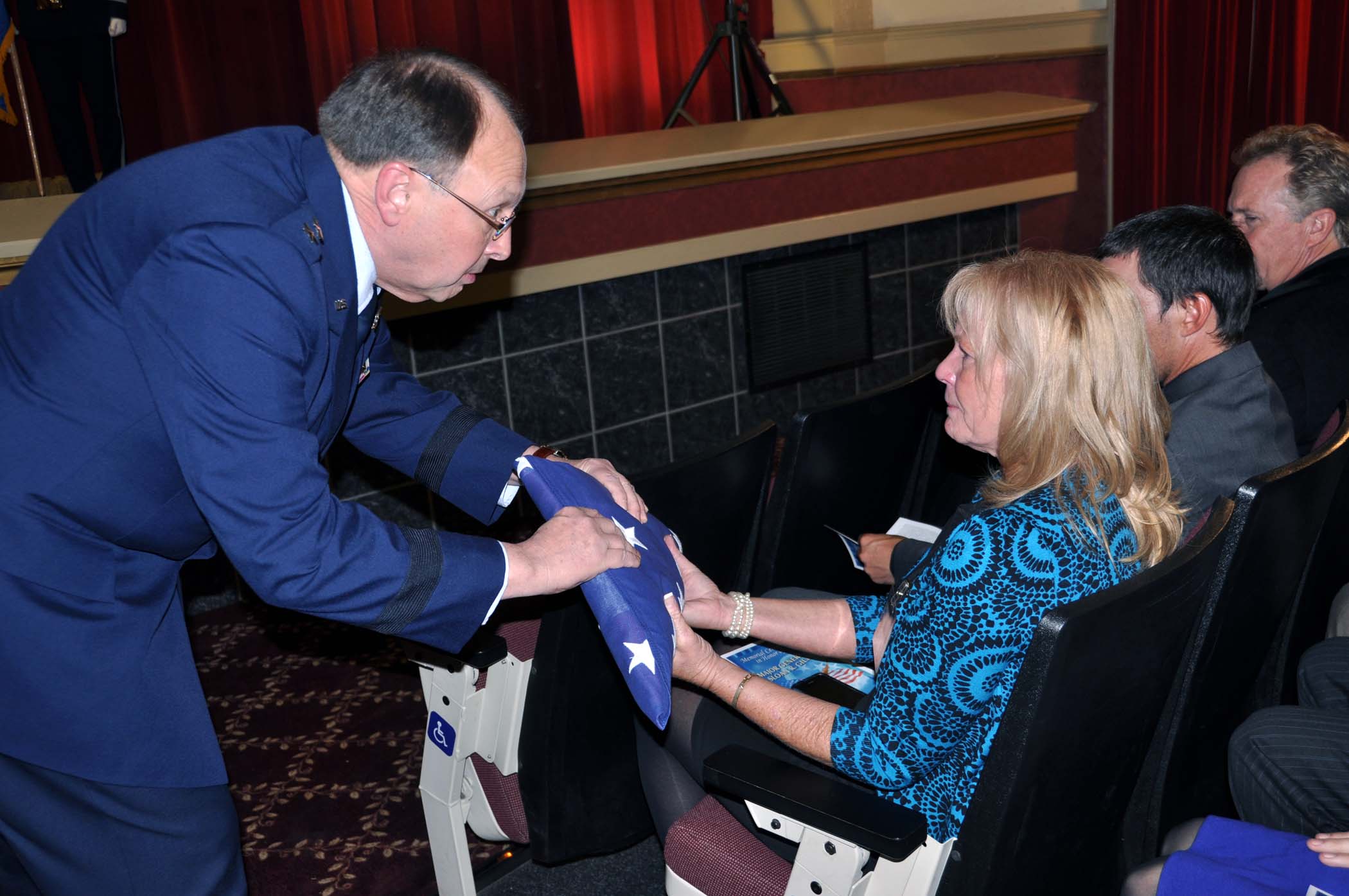 Stenner, 6 former AFRC commanders gather for Gill memorial > Air Force ...