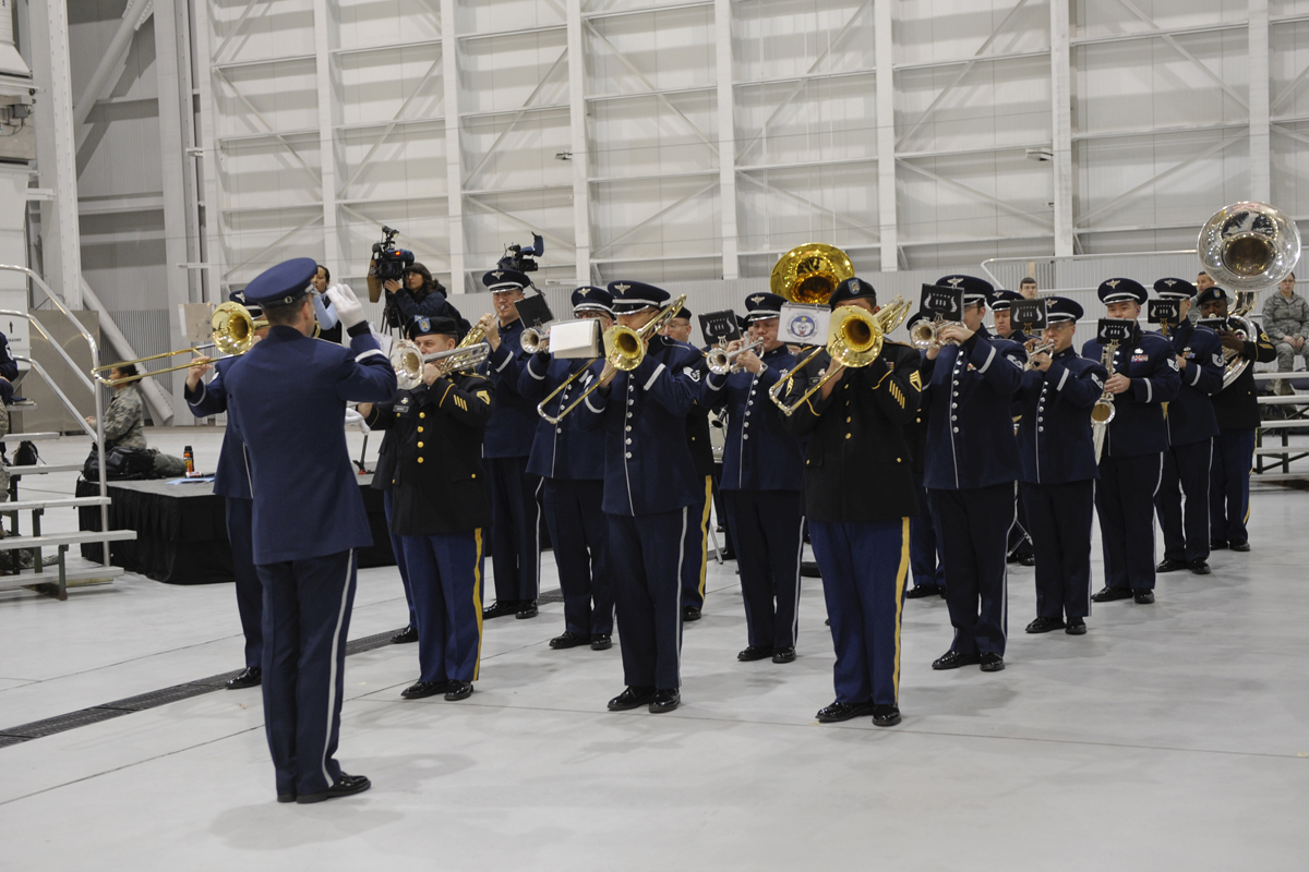 Alaskan Command welcomes Lt Gen Hoog > Joint Base Elmendorf-Richardson ...