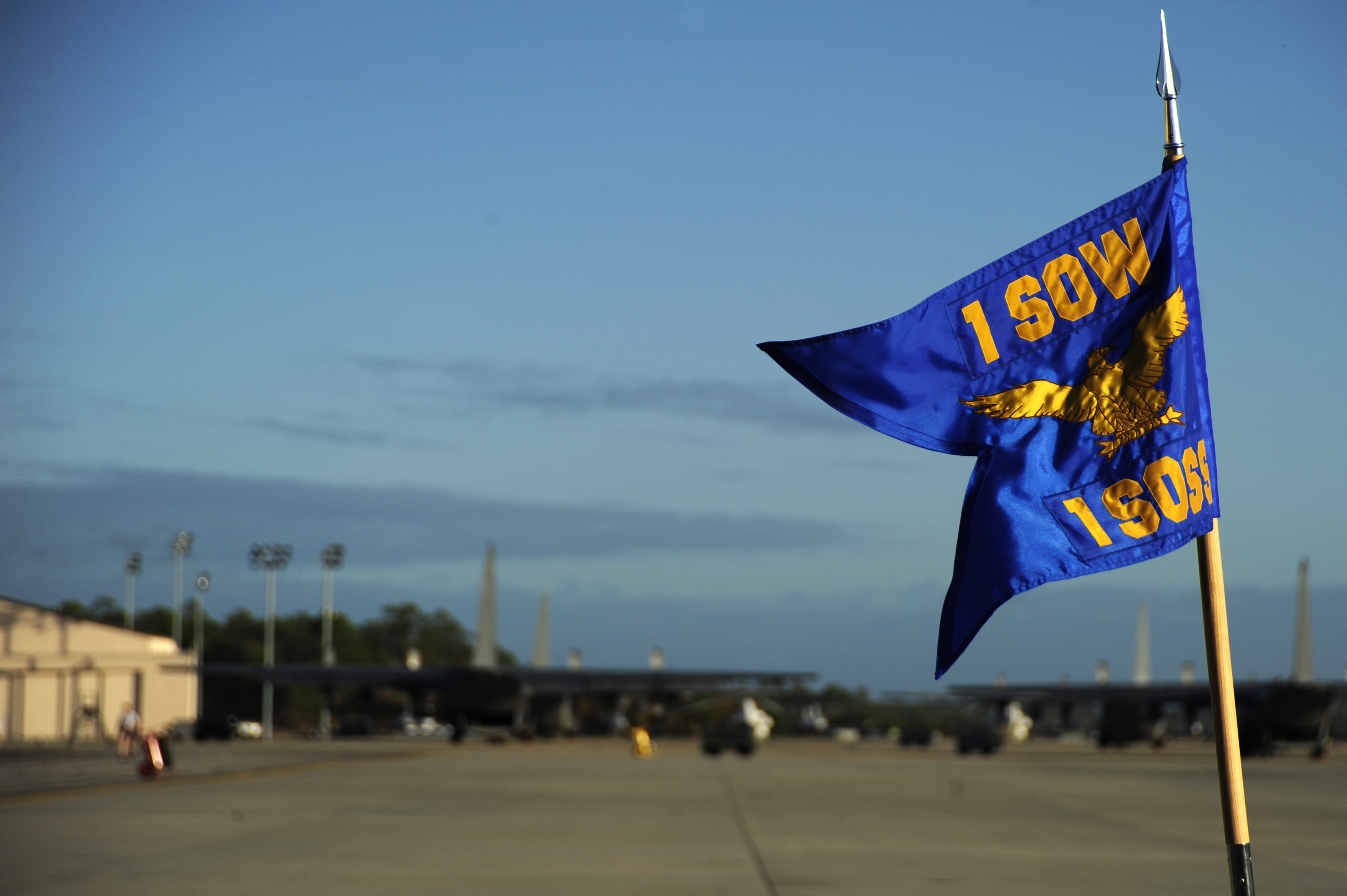 Commando Airmen run by the thousands > Hurlburt Field > Article Display