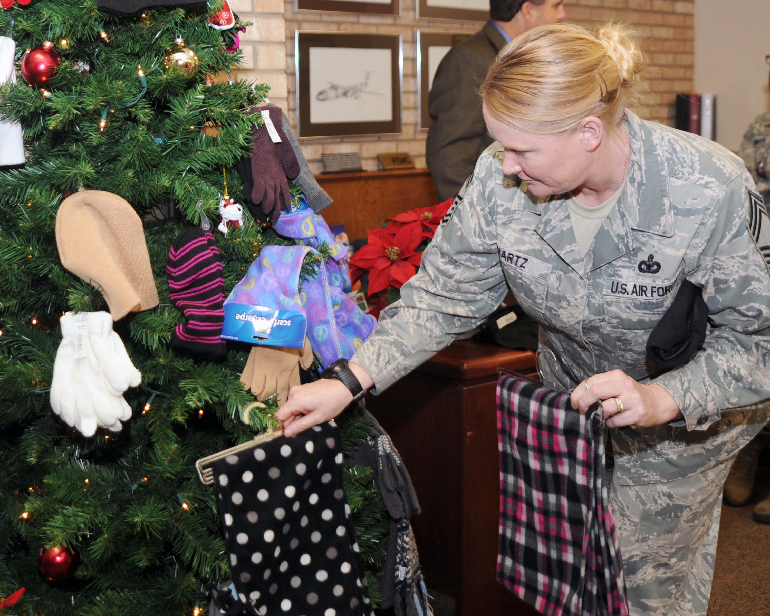 NBC Bank hosts Mitten Tree Kickoff