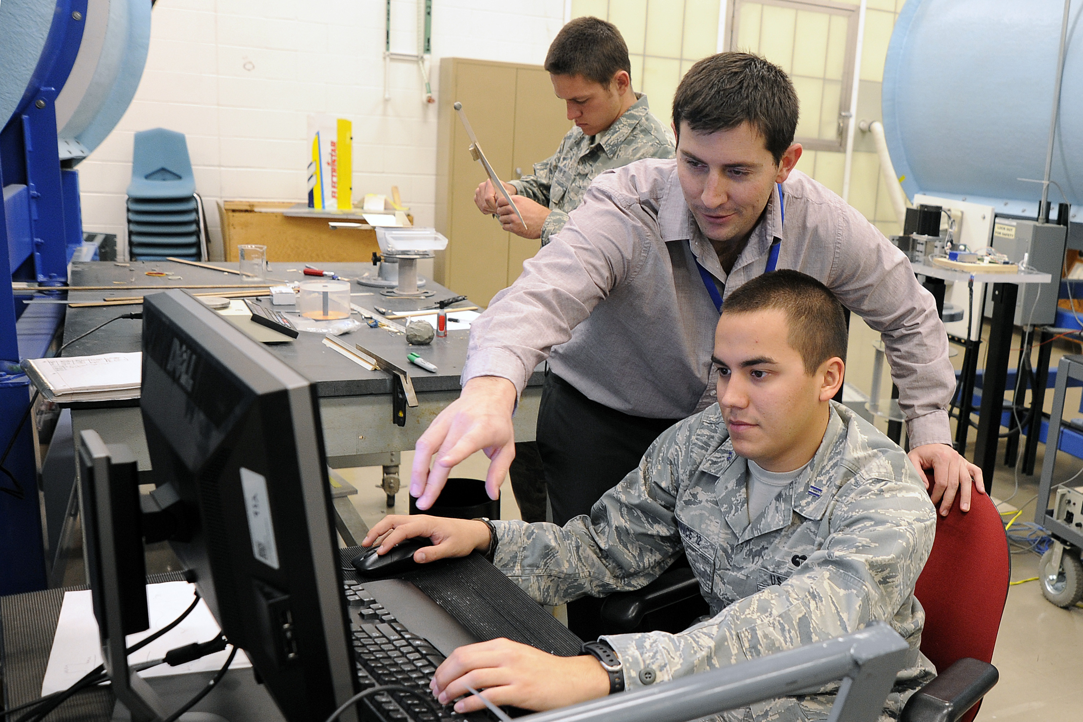 Academy faculty provide world-class instruction > United States Air ...