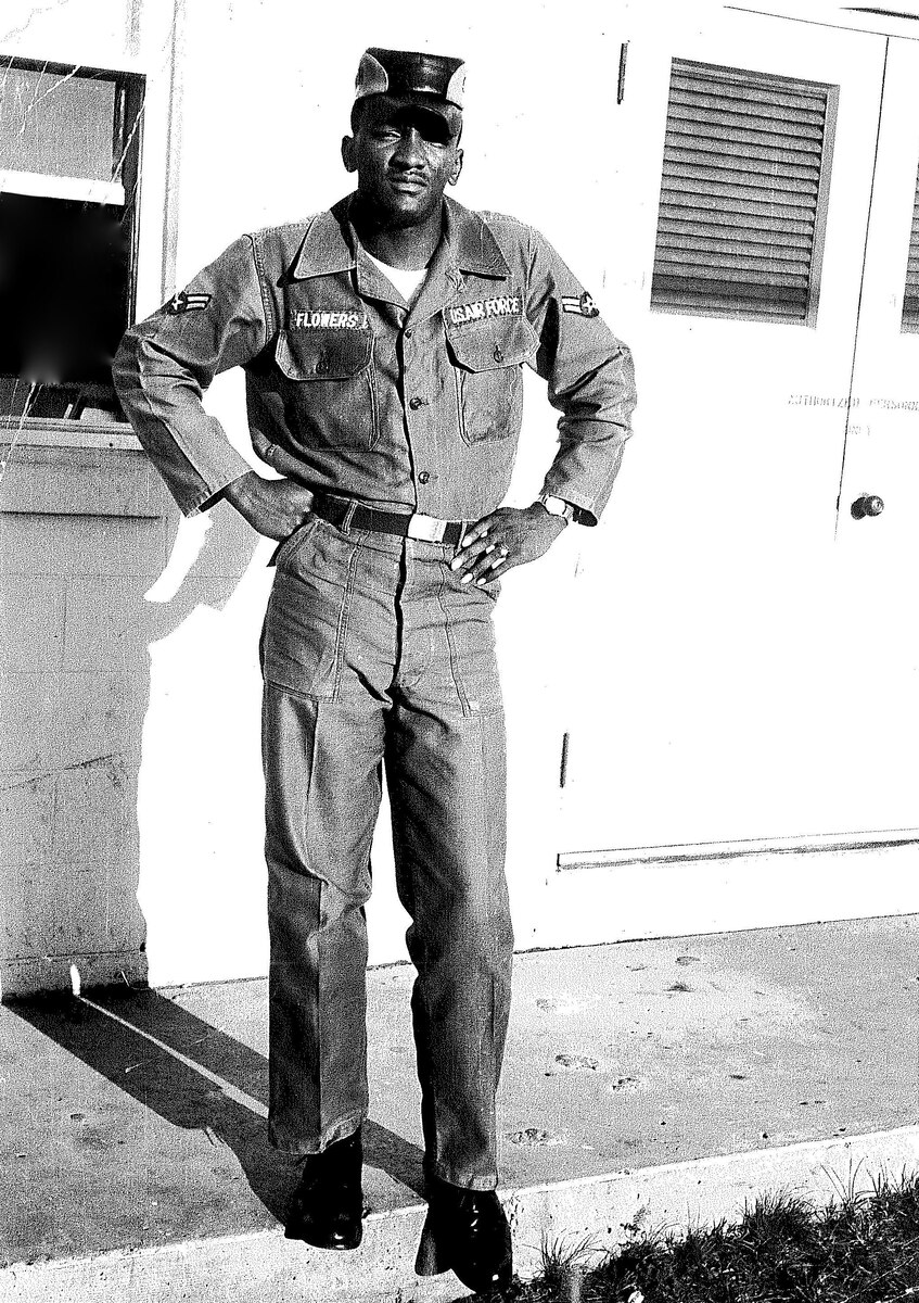 Longest serving Airman calls it a career > Air Force > Article Display
