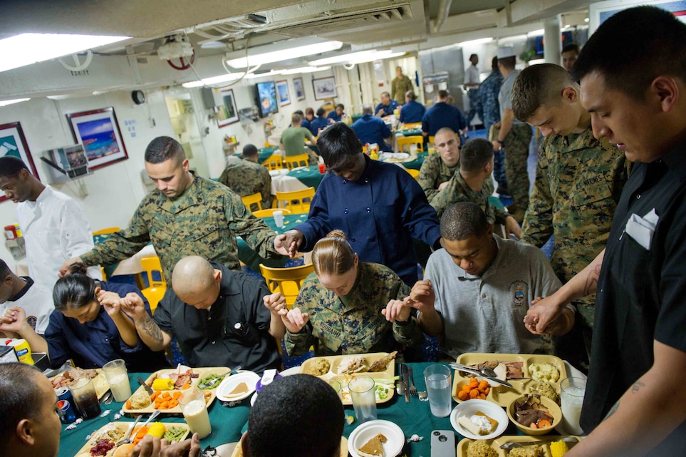 Unit celebrates Thanksgiving > United States Marine Corps Flagship ...