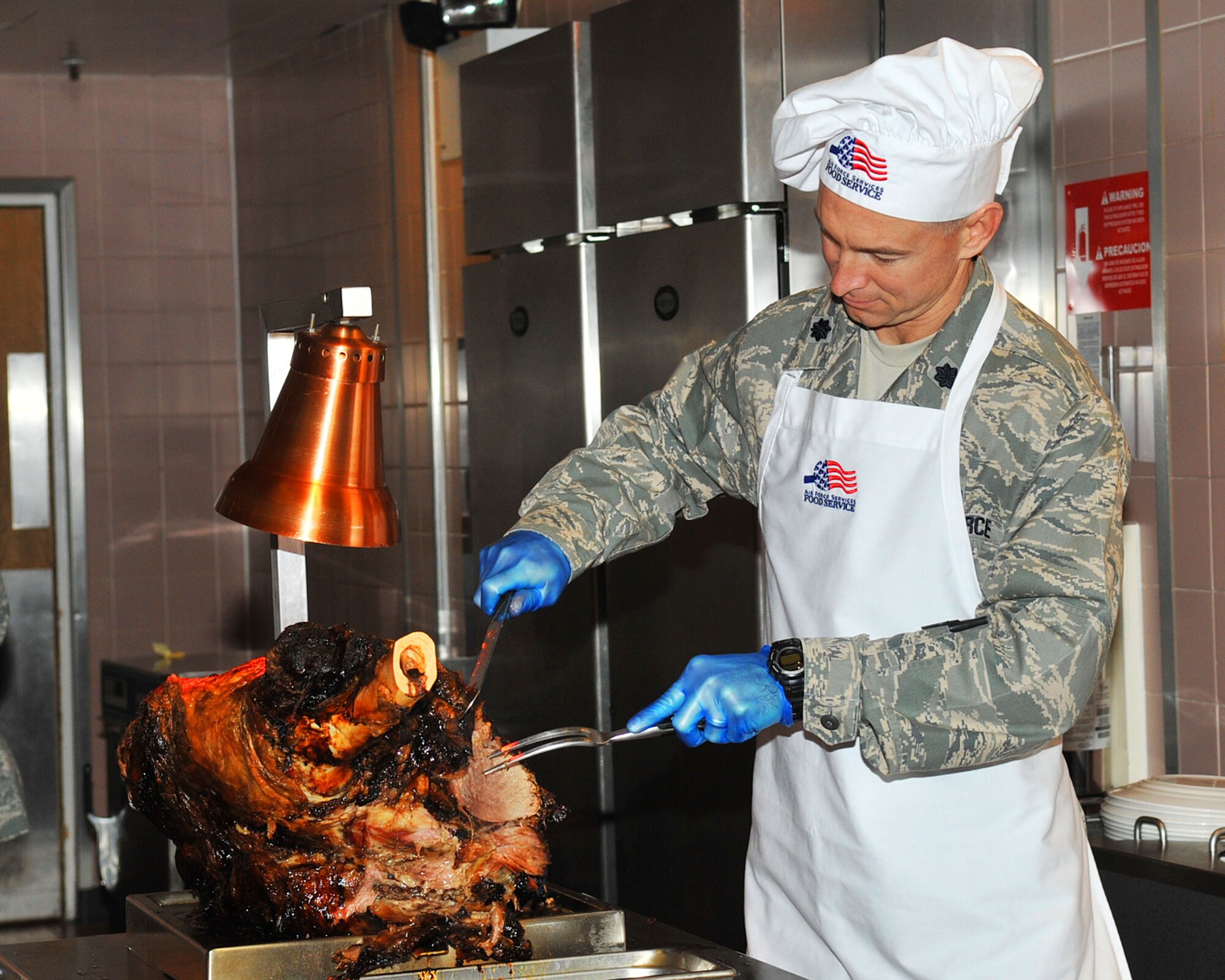 100th FSS, leadership serve up Thanksgiving meal > Royal Air Force ...