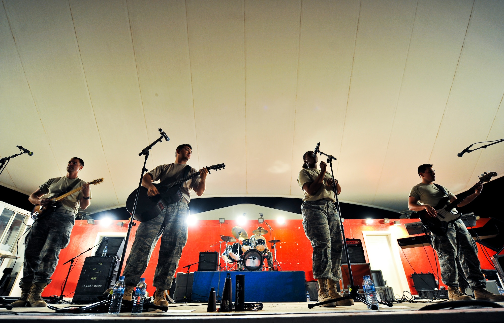 U.S. AFCENT band "Top Cover" farewell performance > U.S. Air Forces ...