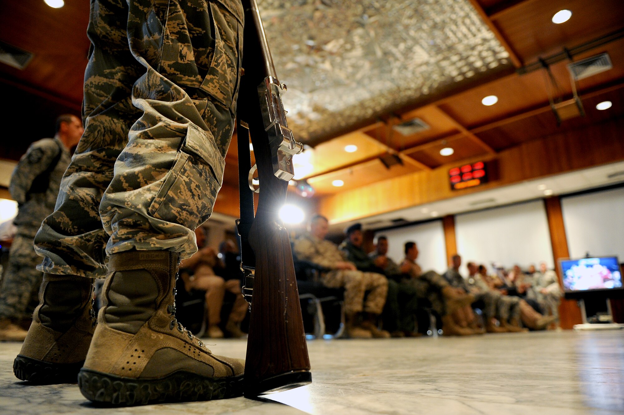 Brothers-in-Arms: US, Iraqi Airmen celebrate general's promotion > U.S ...