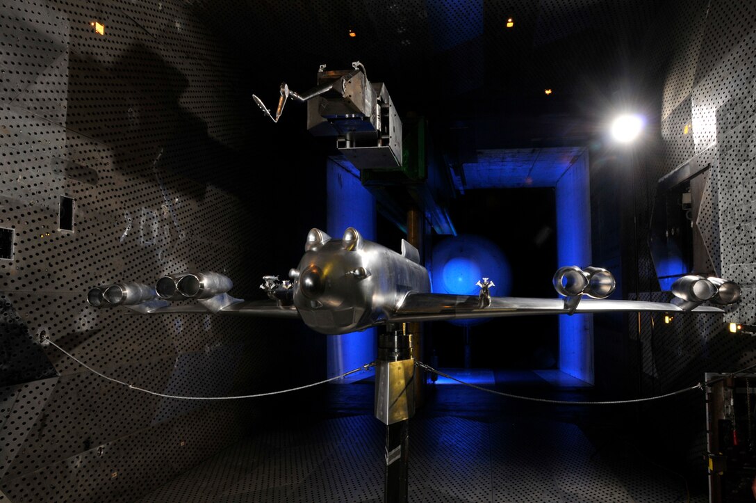 AEDC sets record with largest aircraft model to conduct B-52H store ...