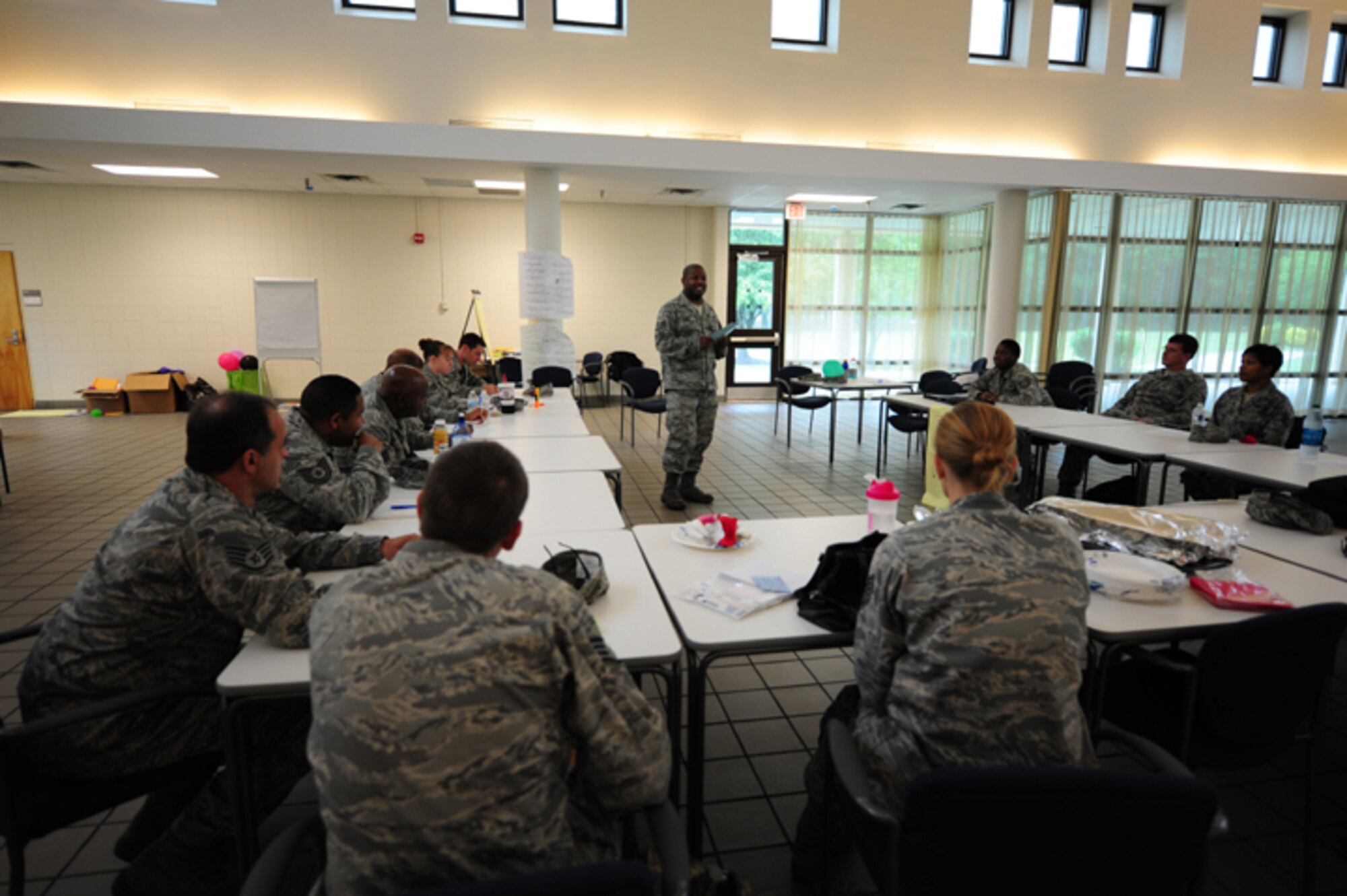 Wing training office offers course in leadership > 916th Air Refueling ...