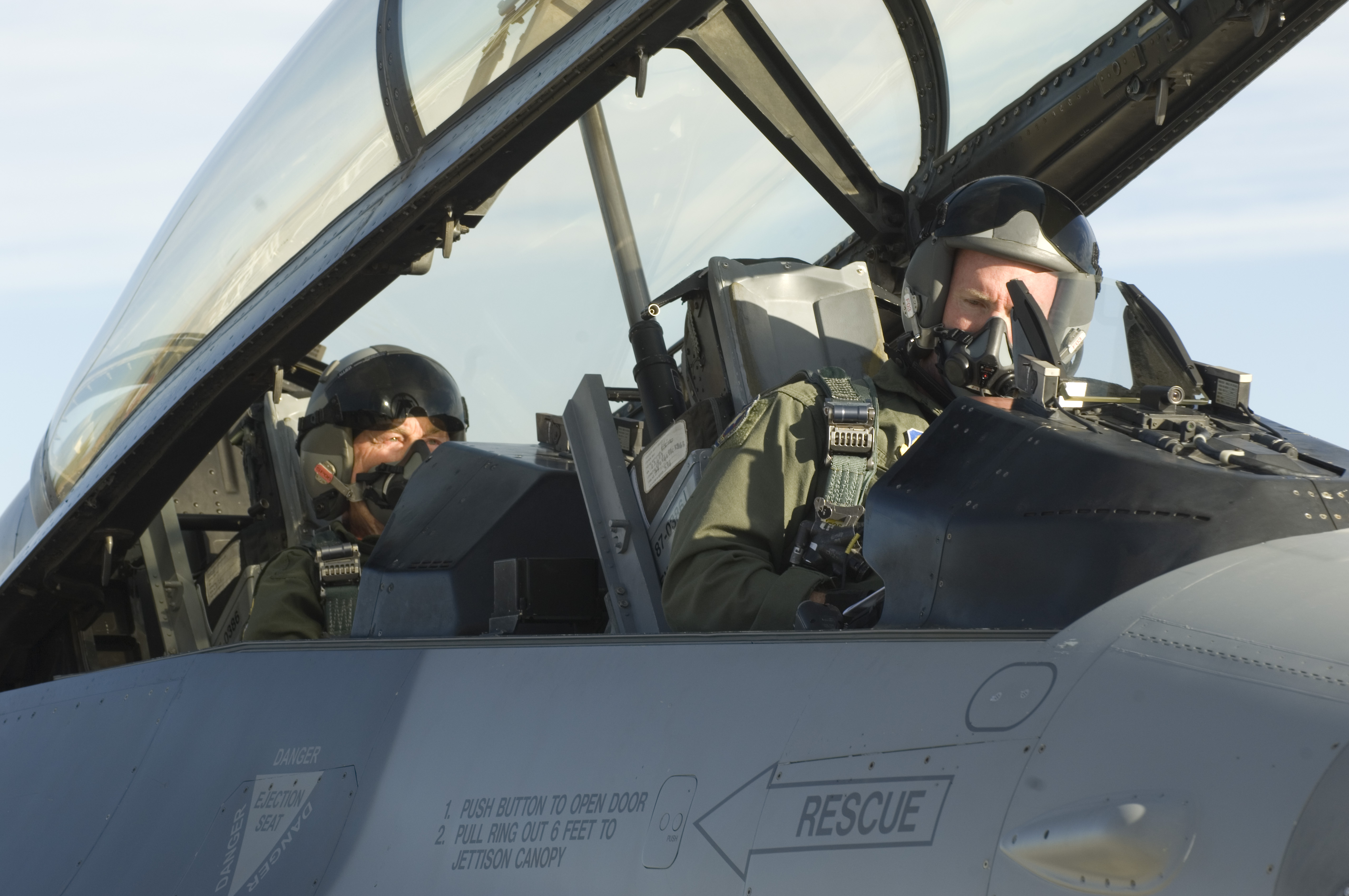 Flight Test Center turns 60, celebrates its pivotal role in aviation ...