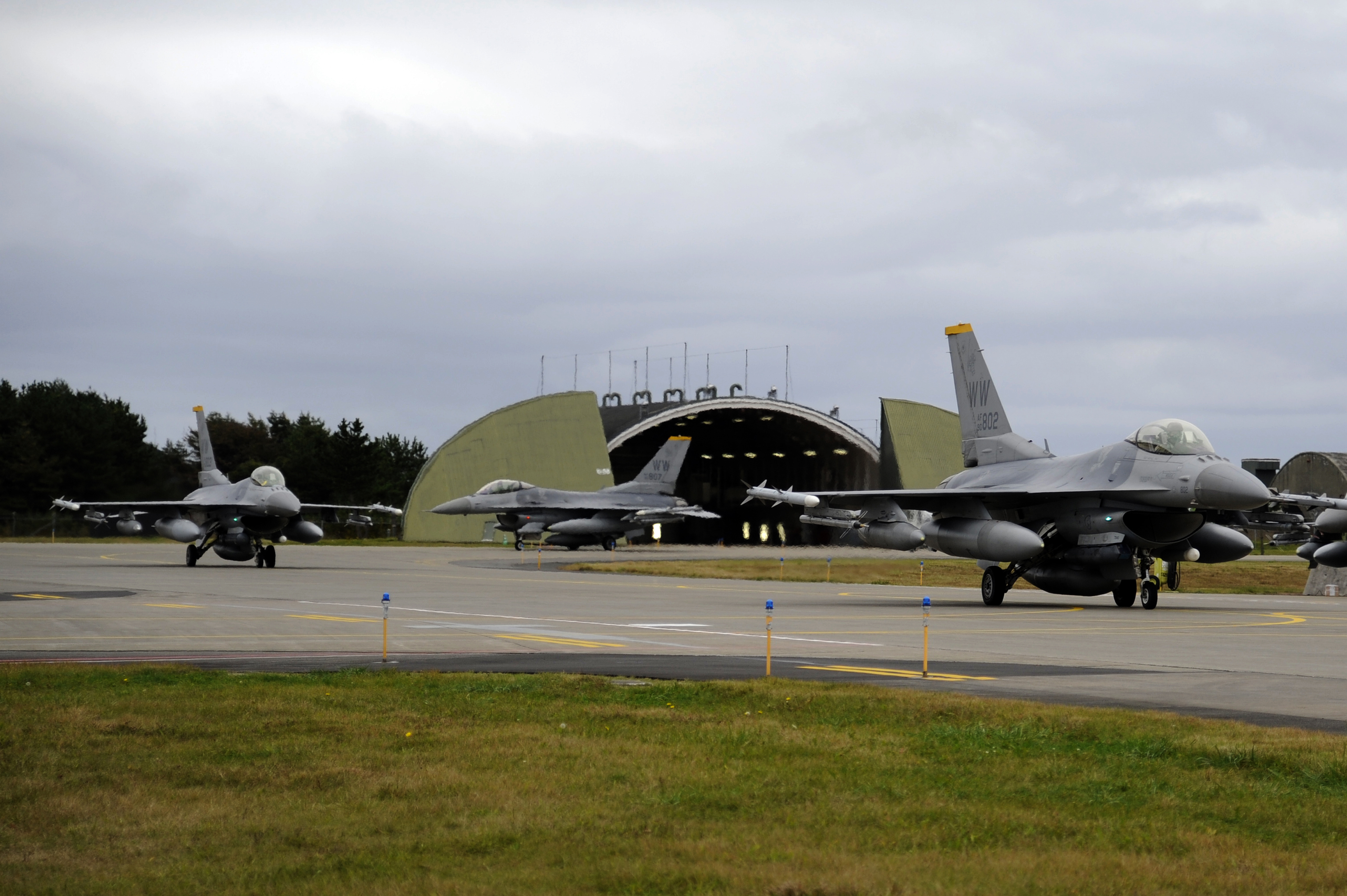 Misawa families welcome 13th Fighter Squadron pilots > Misawa Air Base ...