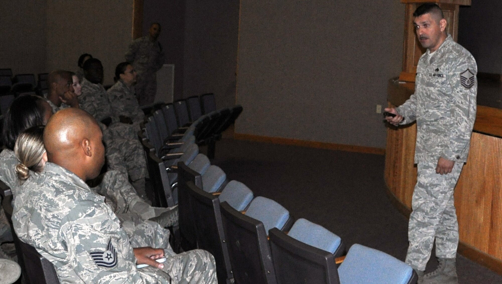 Laughlin Airmen learn about opportunities > Laughlin Air Force Base ...