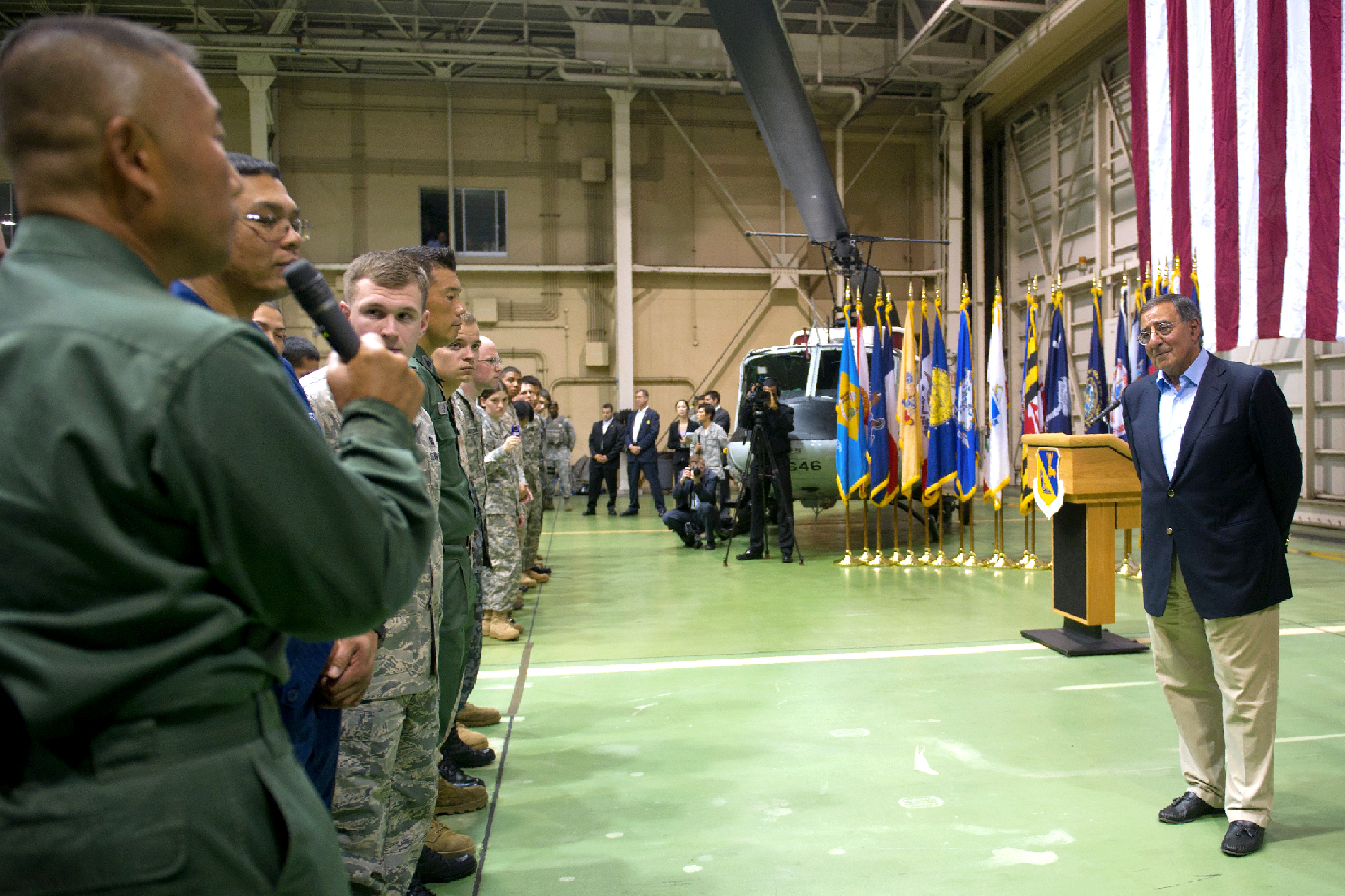 Warrant Officer Yoichi Akimoto, Japan Ground Self-Defense Force, asks U ...