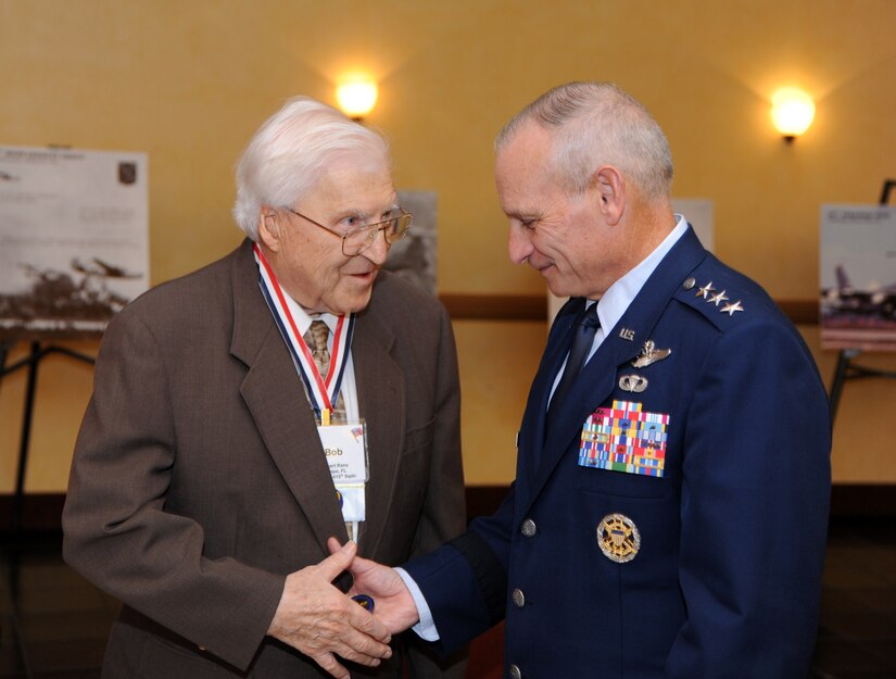 98th Bombardment Group Reunion: An evening with heroes > Air Force ...