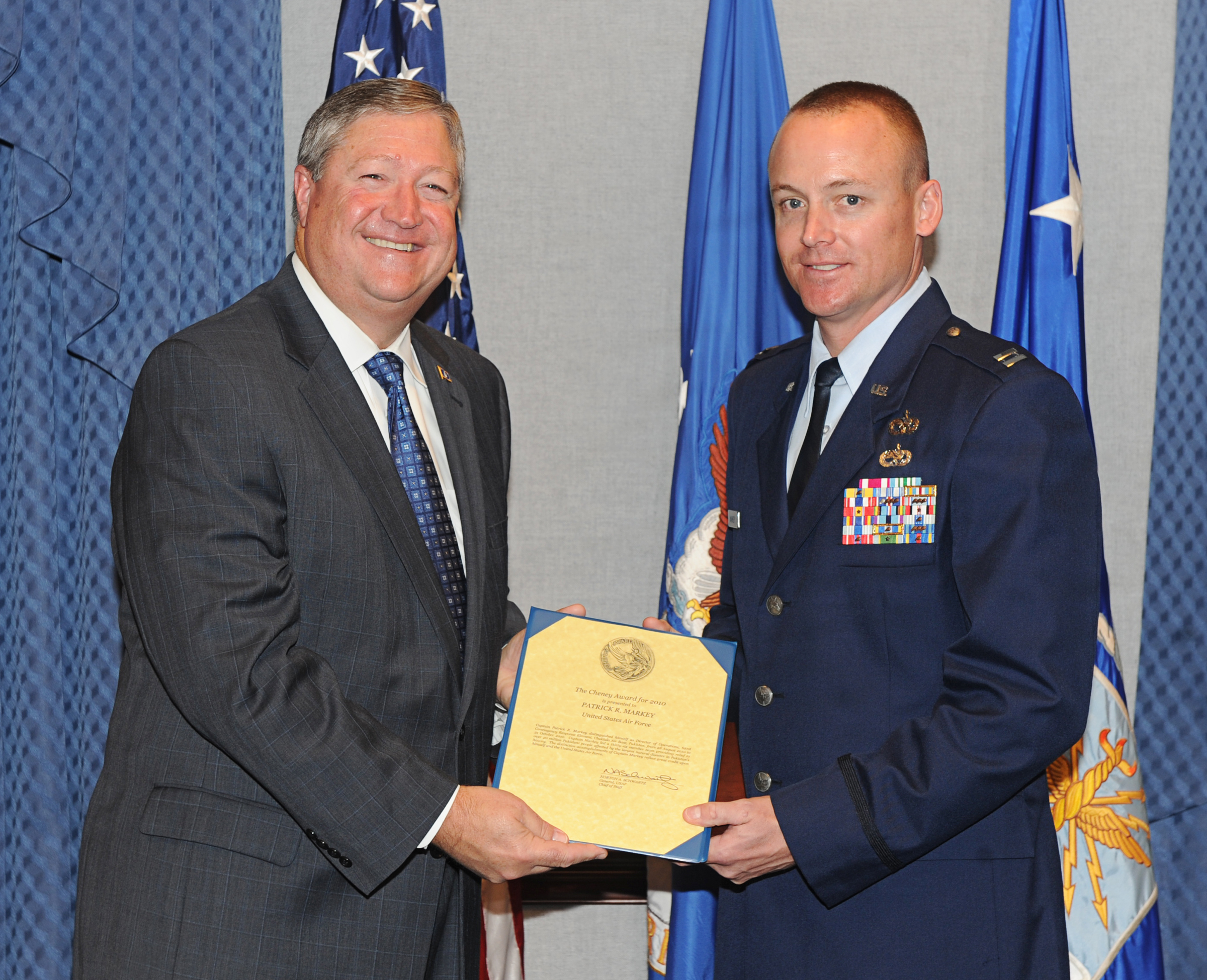 Navigator, logistics officer receive Cheney Award > Air Force > Article ...