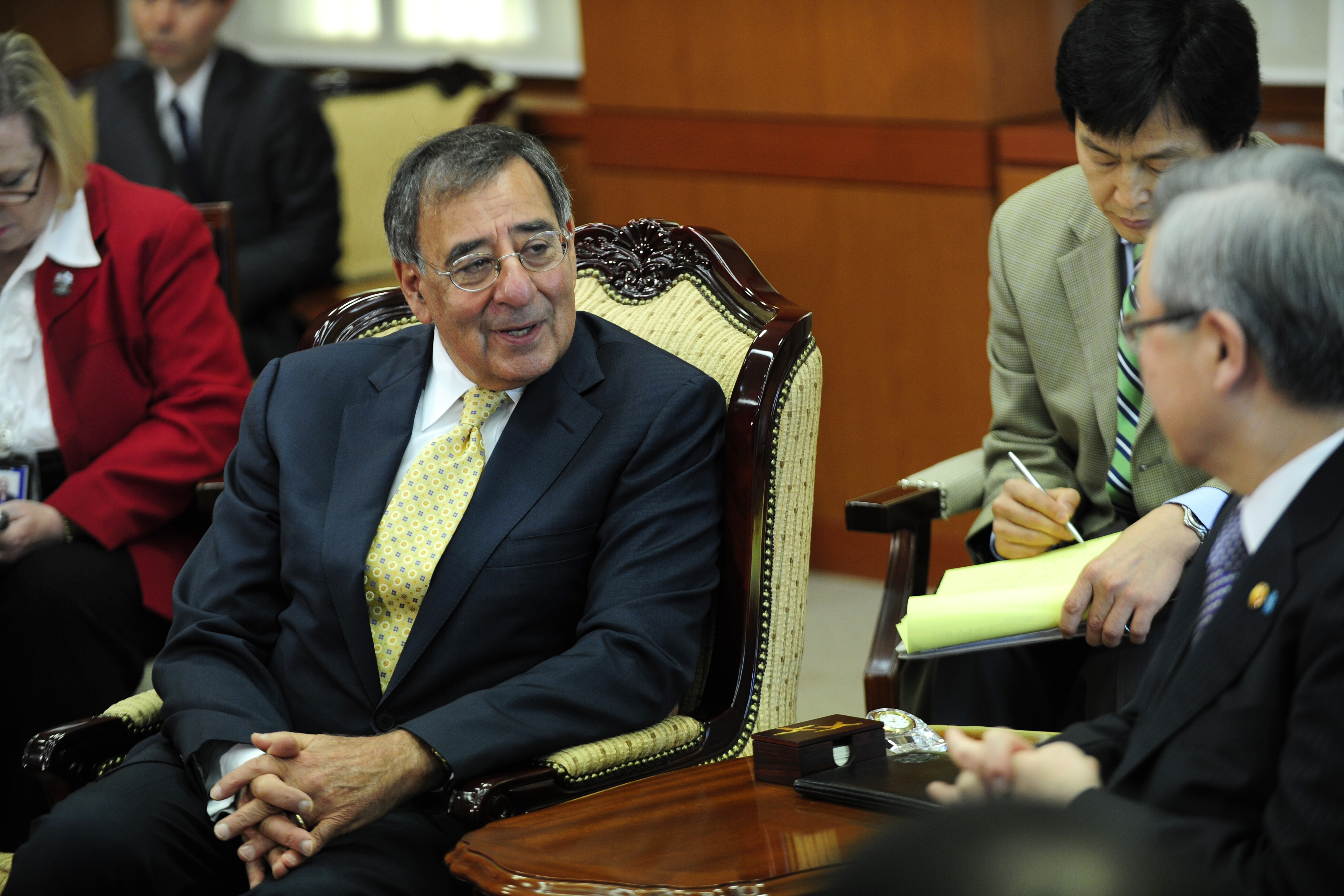 U.S. Defense Secretary Leon E. Panetta meets with South Korean Foreign ...