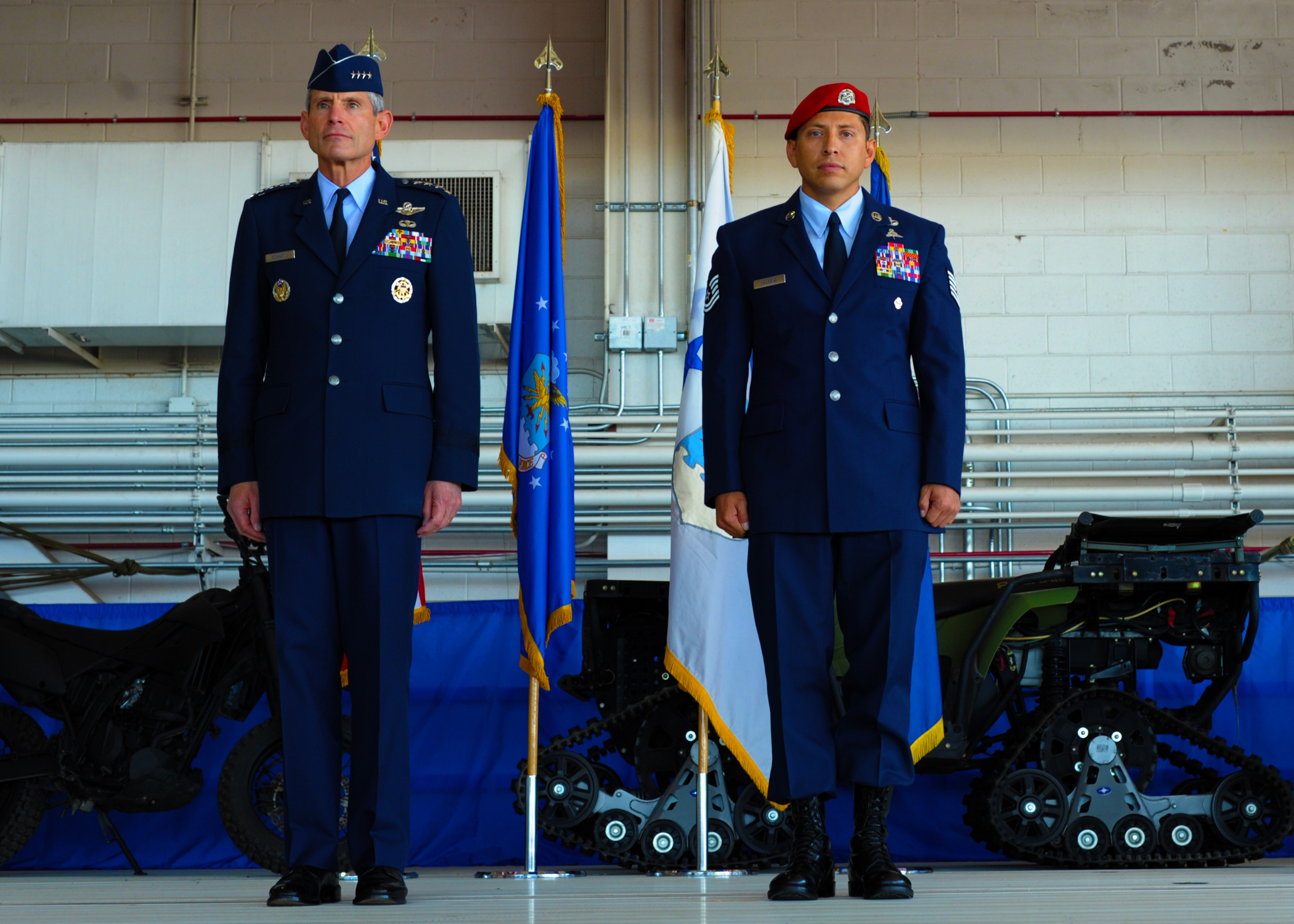 CSAF presents Air Force Cross, Silver Star in Hurlburt ceremony > Air ...