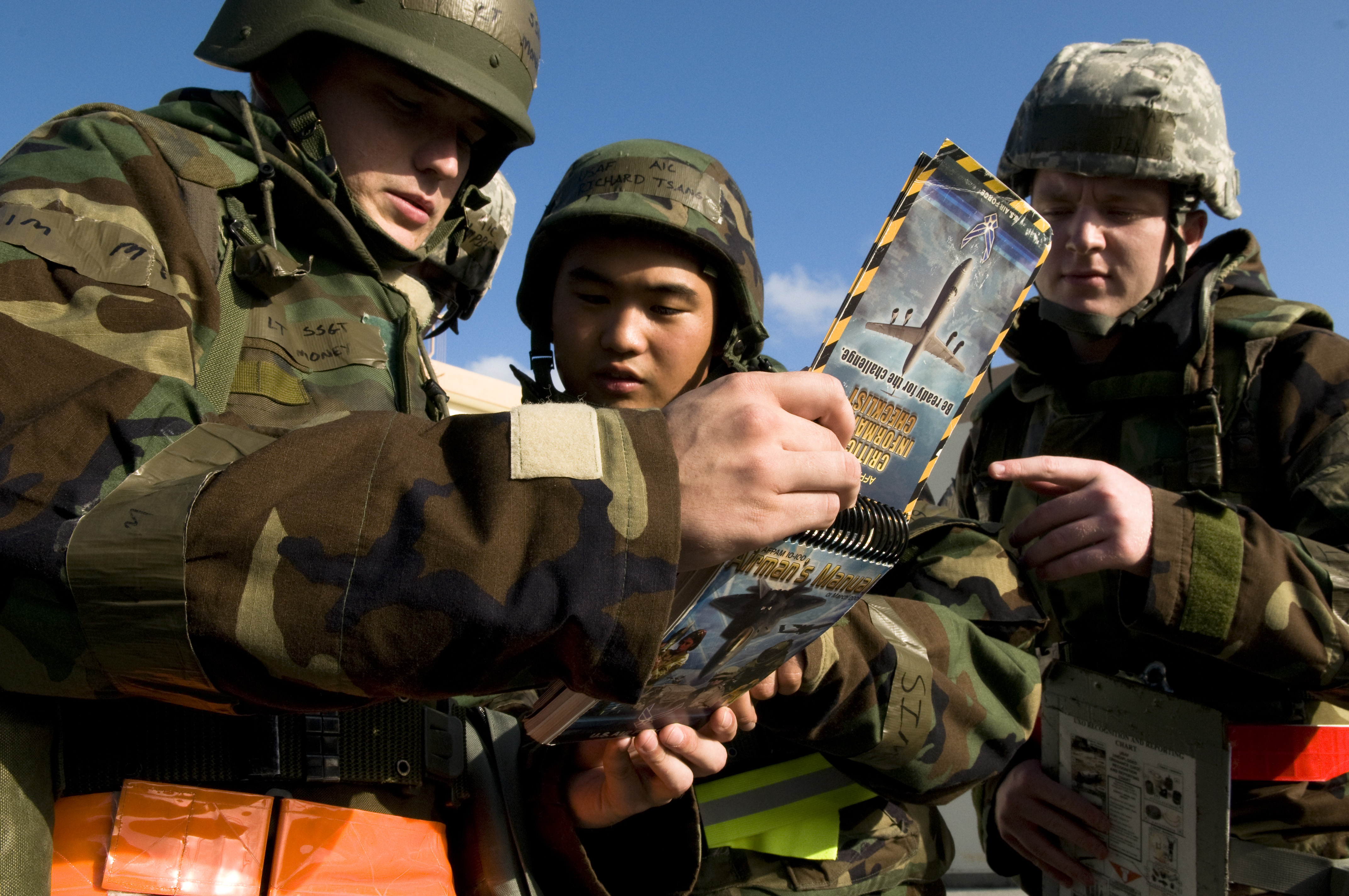 718th AMXS Airmen provide AWACS support during exercise > Pacific Air ...