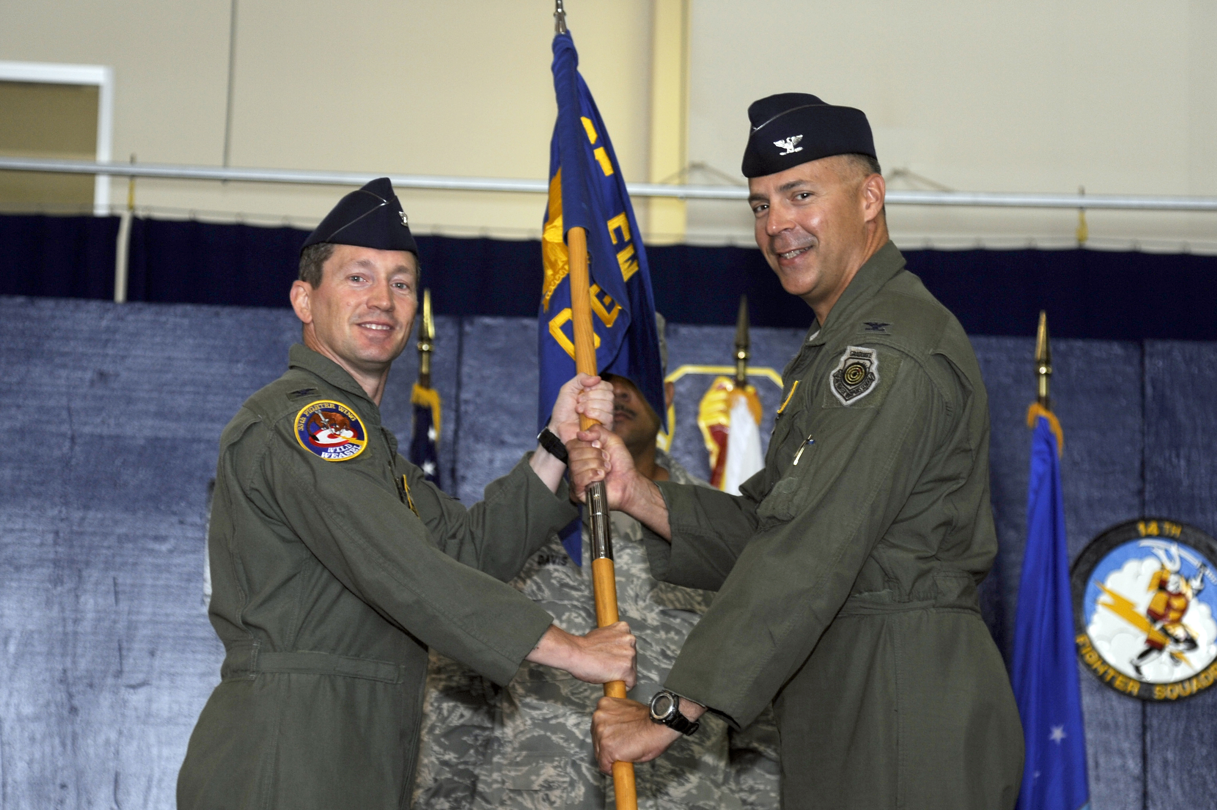 Wild Weasel's welcome new commander > Misawa Air Base > Article Display