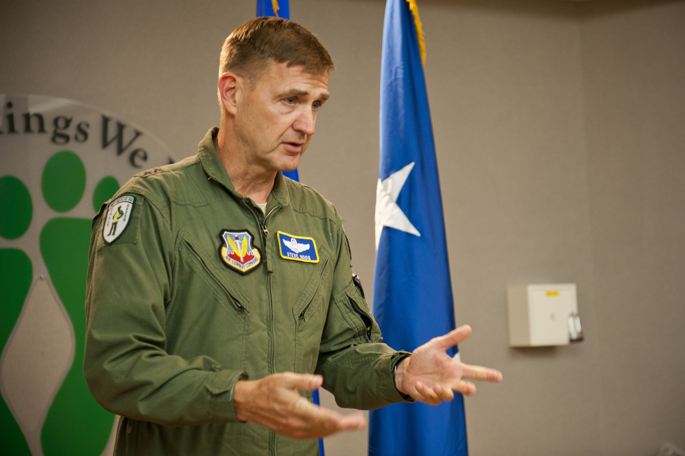 HH-60 pilot receives DFC Medal > Moody Air Force Base > Article Display