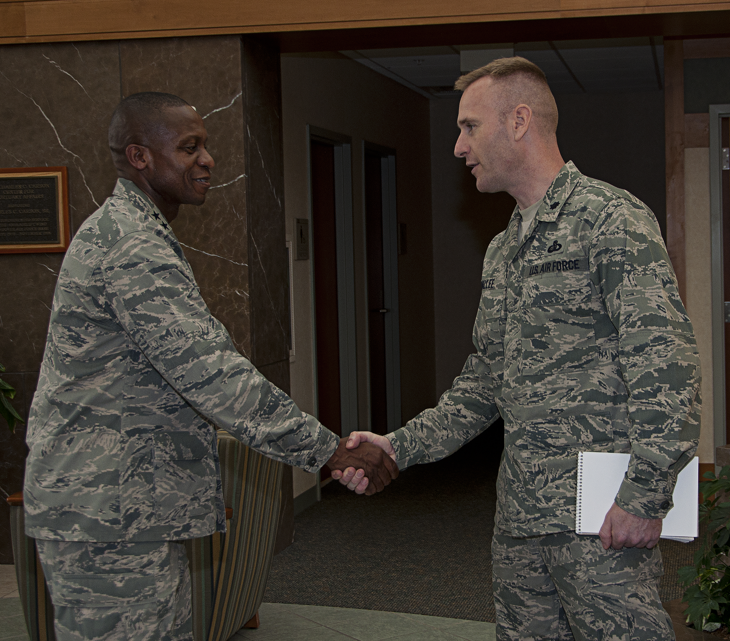 AFDW Commander Visits AFMAO