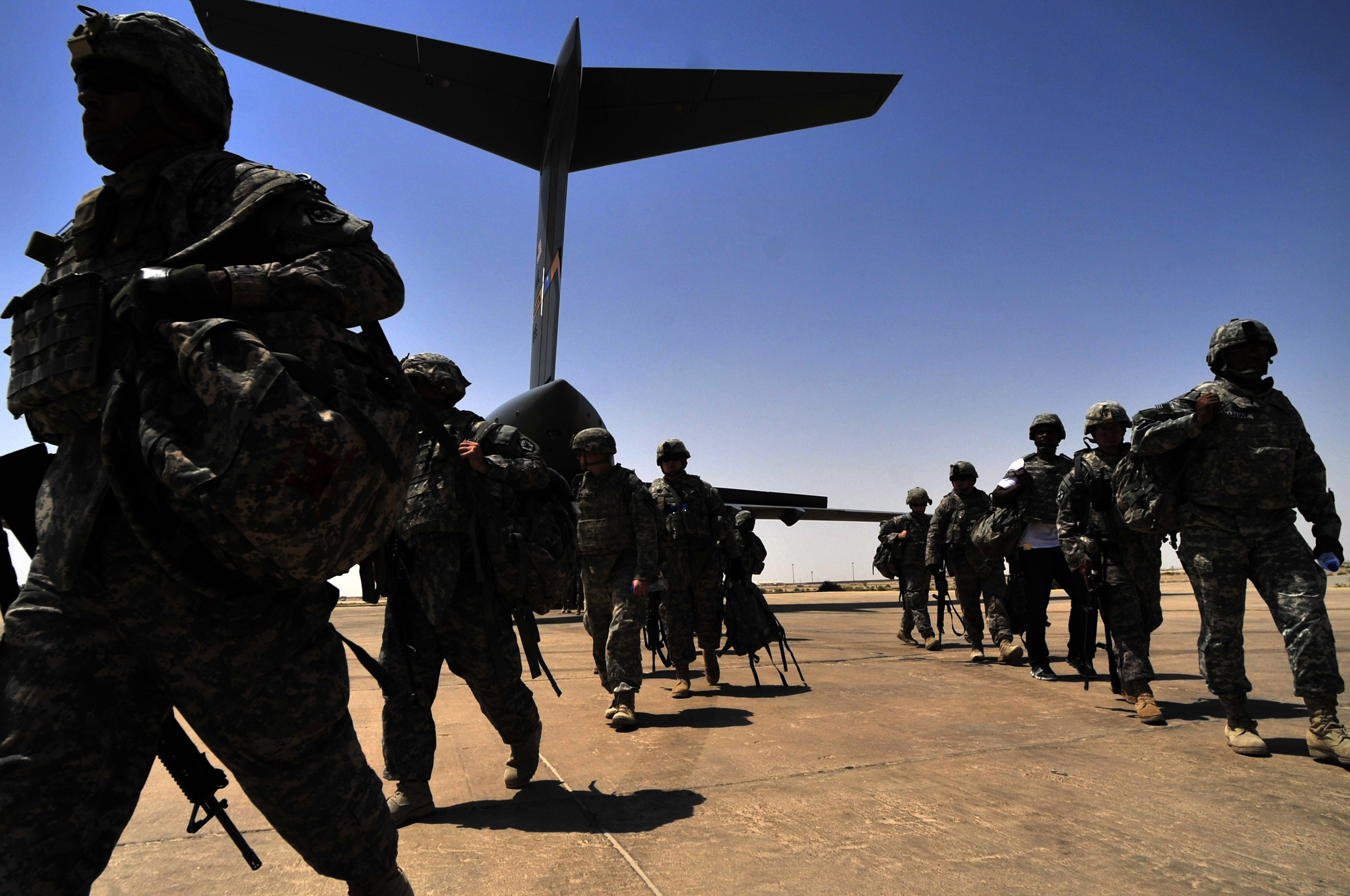 Ali Base Airmen help U.S. forces transit Iraq > Air Force > Article Display