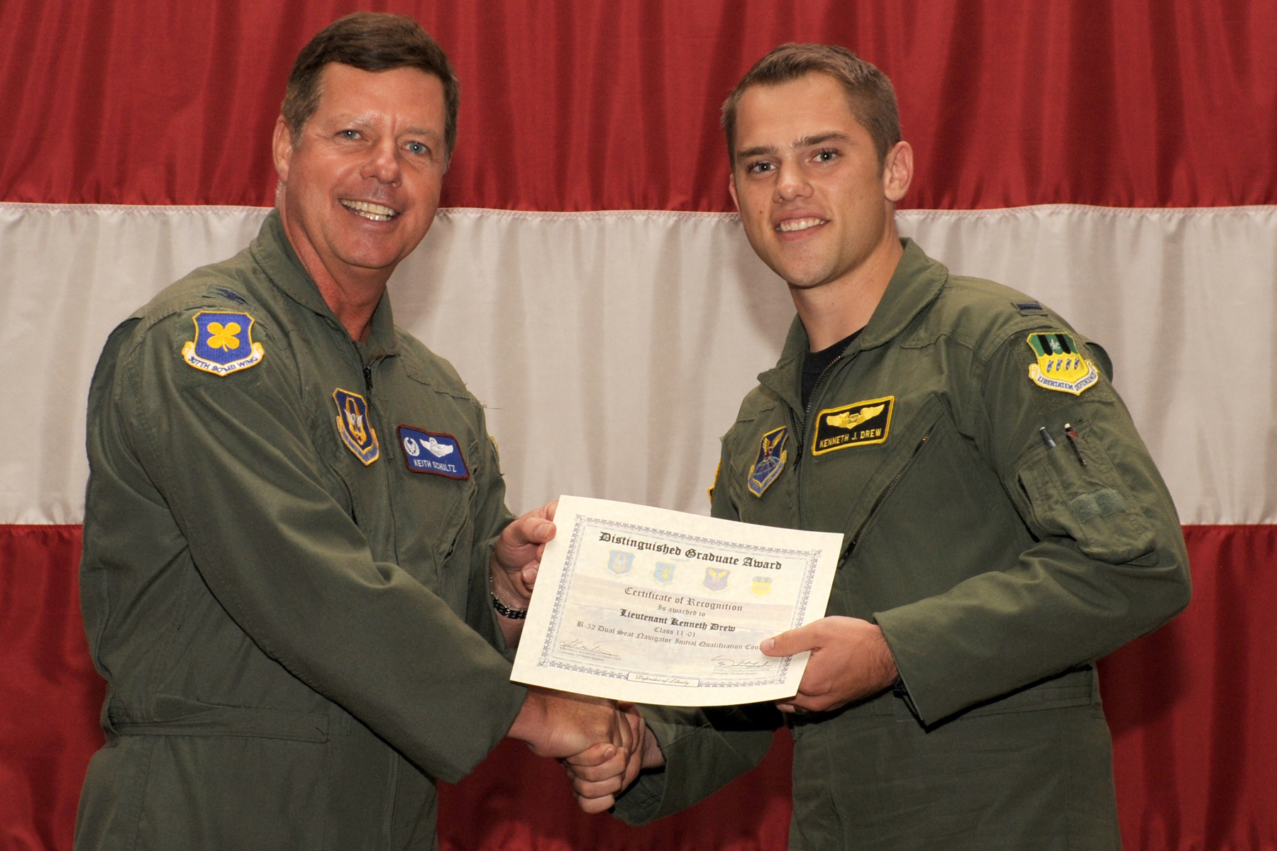 93rd Bomb Squadron Formal Training Unit graduates War Fighters > 307th ...
