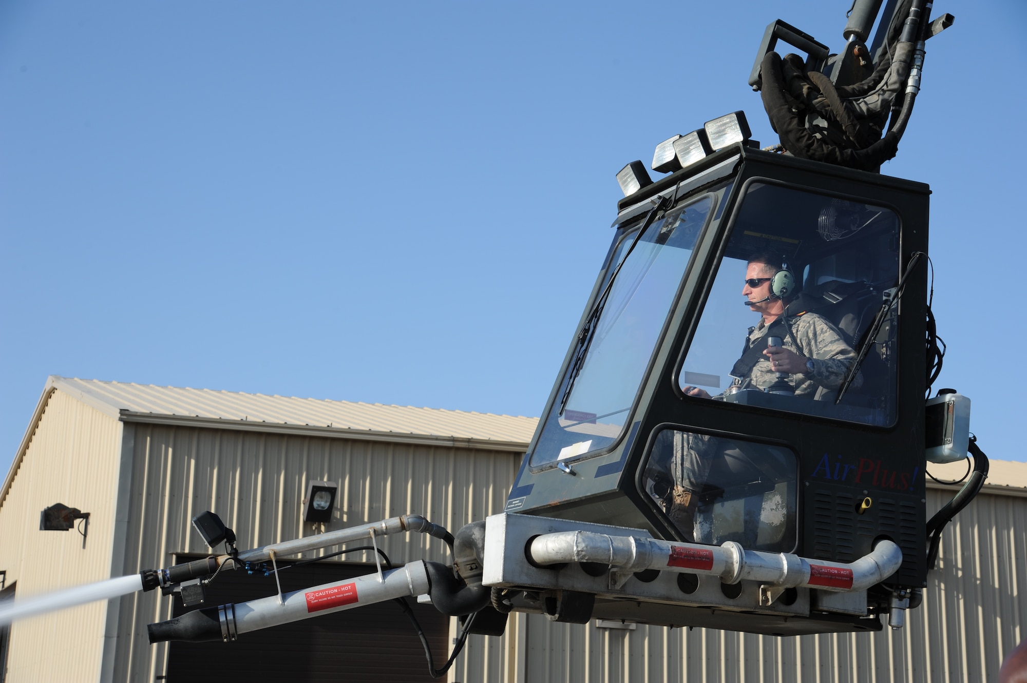 Photo essay: USAFCENT commander visits the Transit Center at Manas > U ...