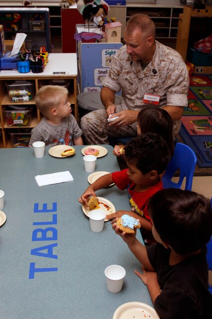 Station children have fun during Day for Kids > United States Marine ...