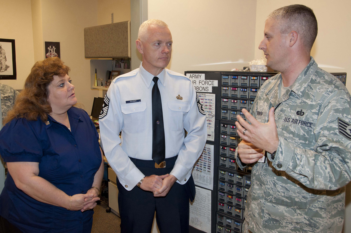 Air Mobility Command command chief visits mortuary