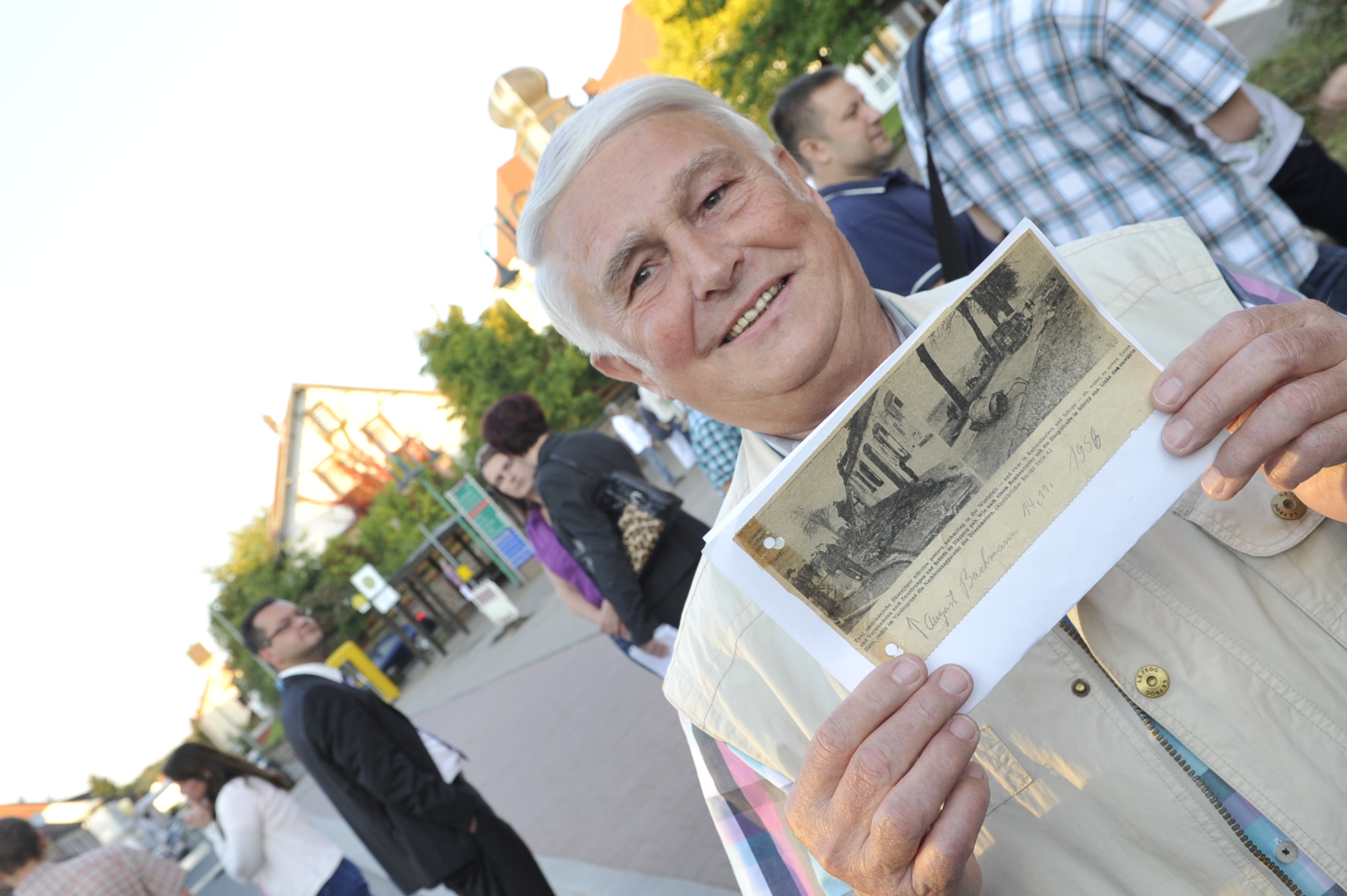 U.S. Pilot remembered after 55 years > Ramstein Air Base > Article Display
