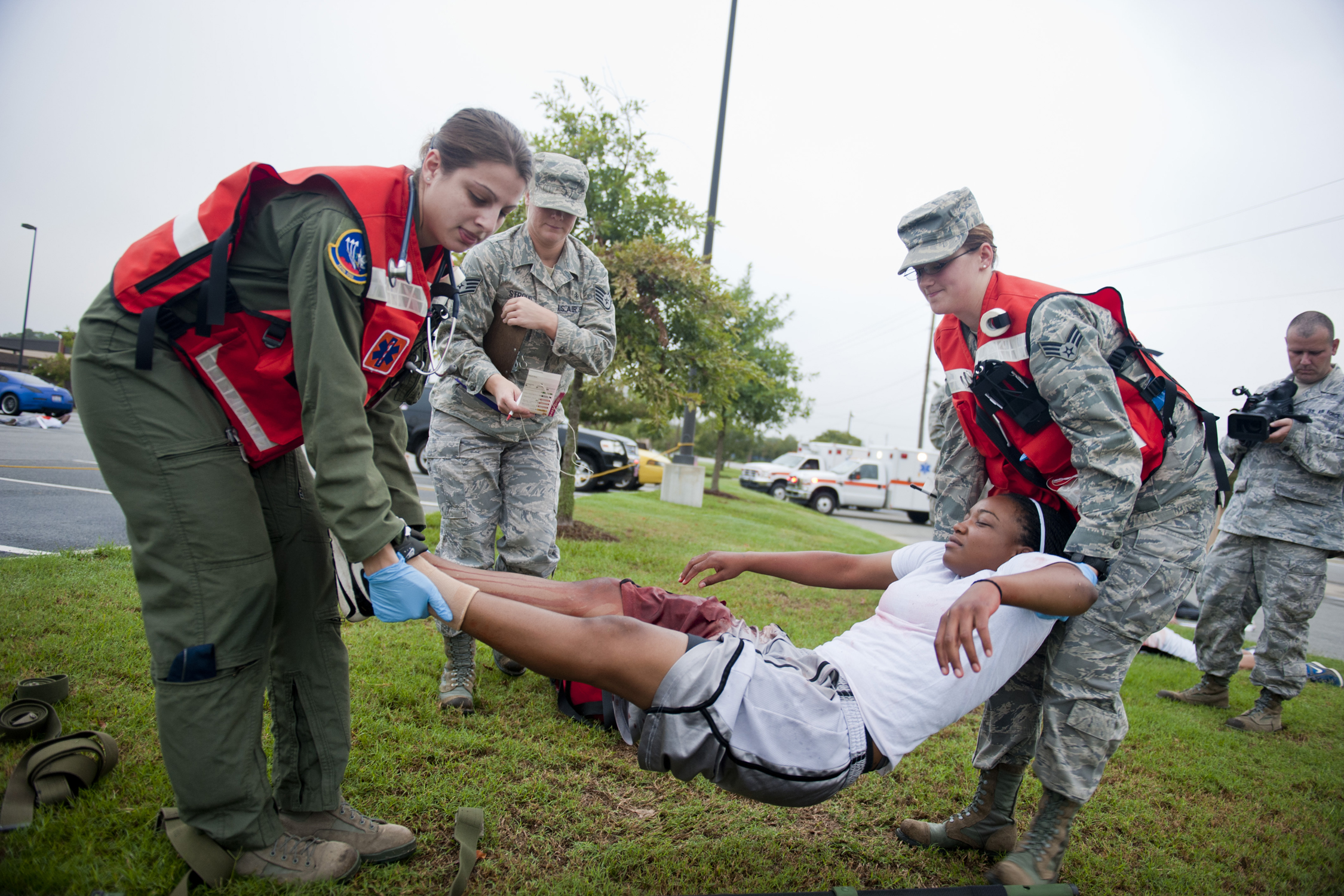 AF’s best flight surgeon aims to help people > Moody Air Force Base ...