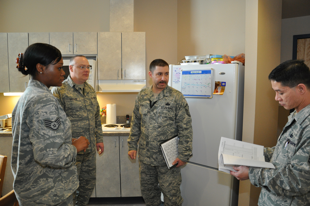 Airman Dorm Leaders help integrate junior troops > Pacific Air Forces ...
