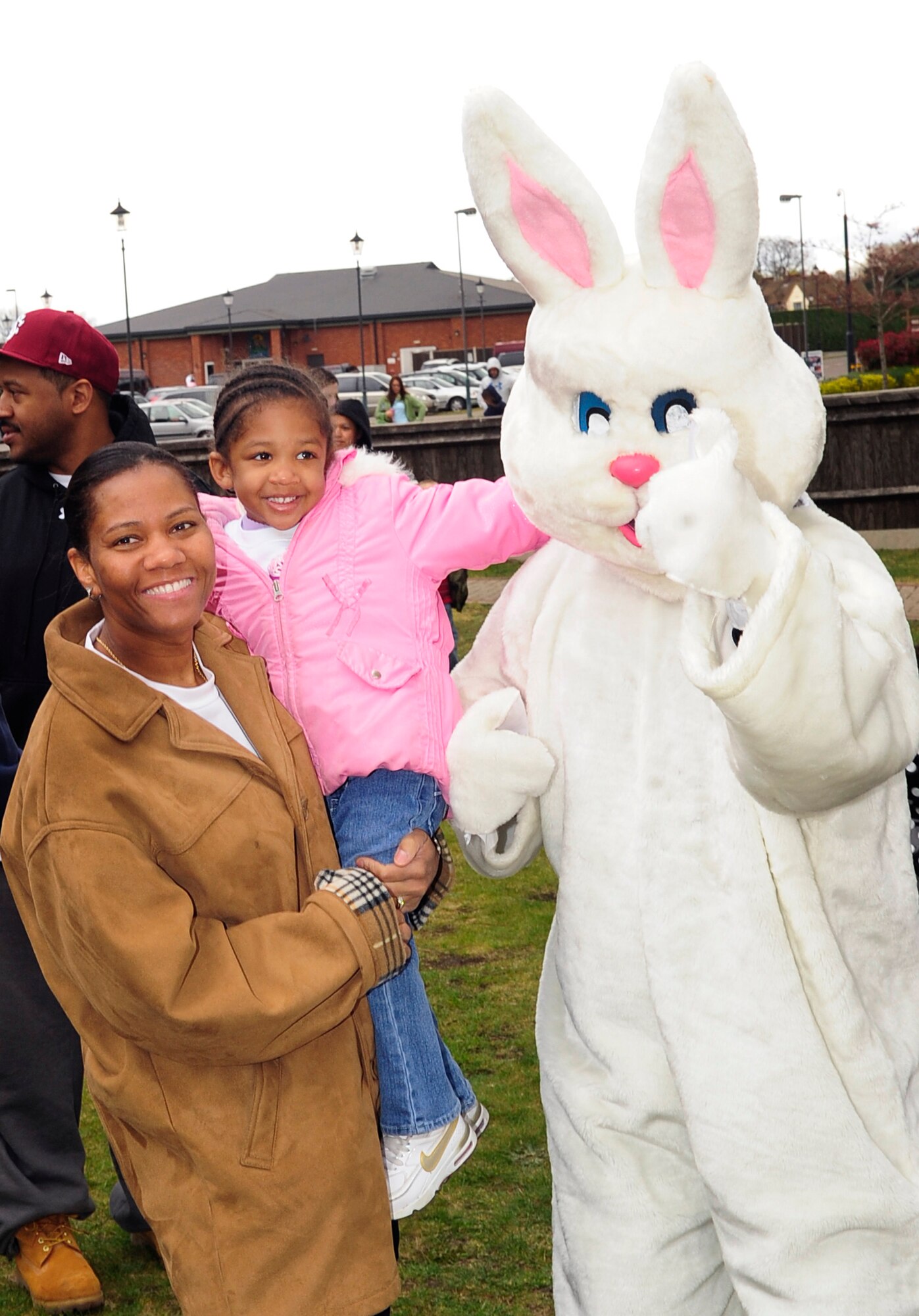 RAF Mildenhall hosts ‘Easter Egg-citement’ event > Royal Air Force ...