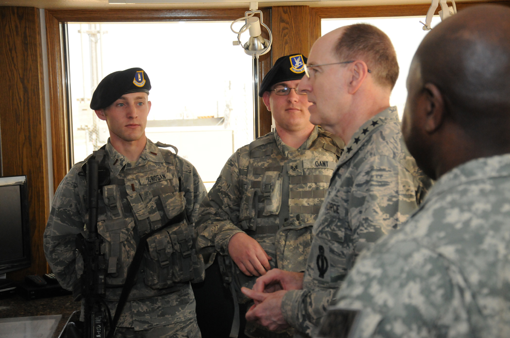 Kehler visits Warren