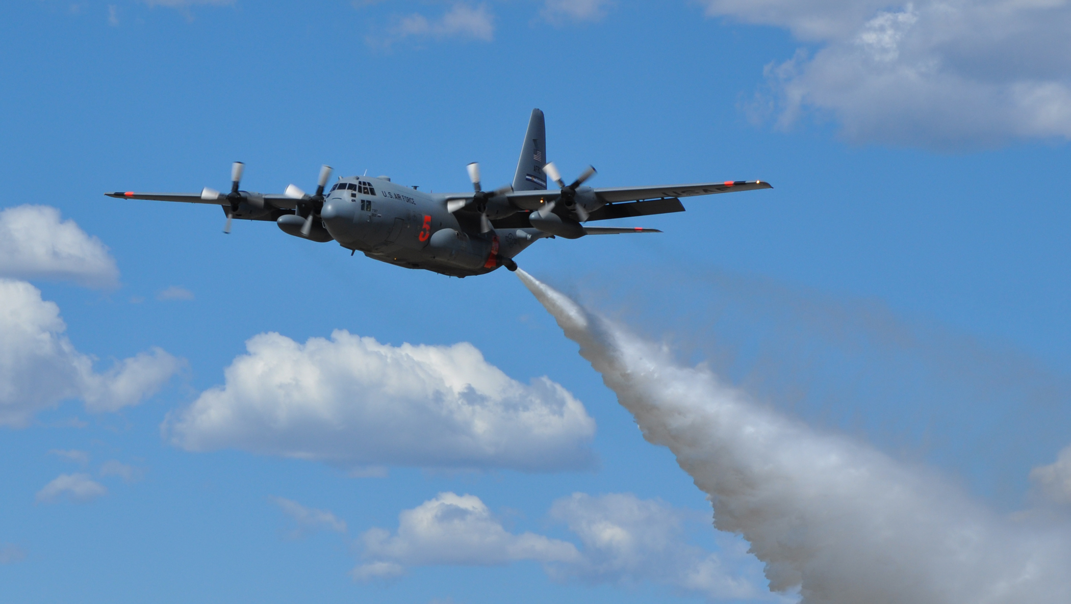 Reserve aerial spray unit prepares for firefighting season > Air Force ...
